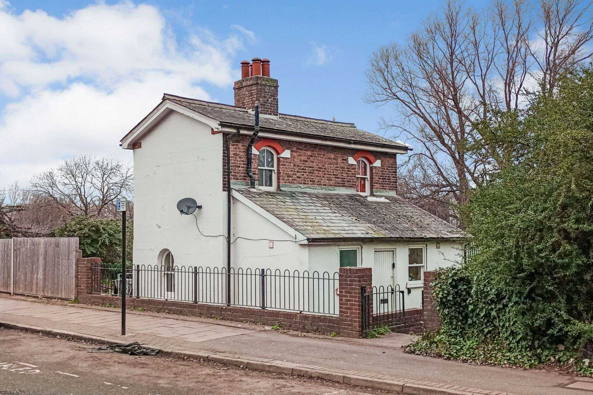 Canal Cottage, Twyford Abbey Road, London, NW10 7DE