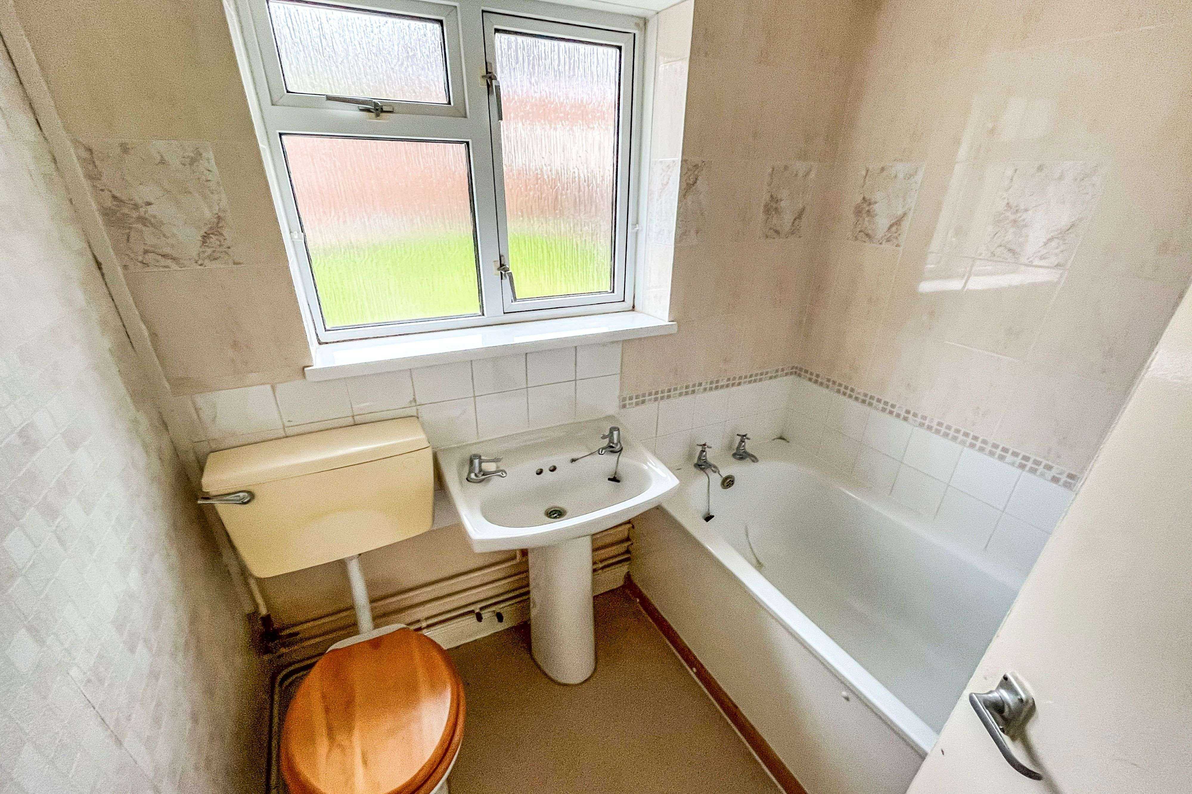 1 Jenner Way, Alton GU34 2NW