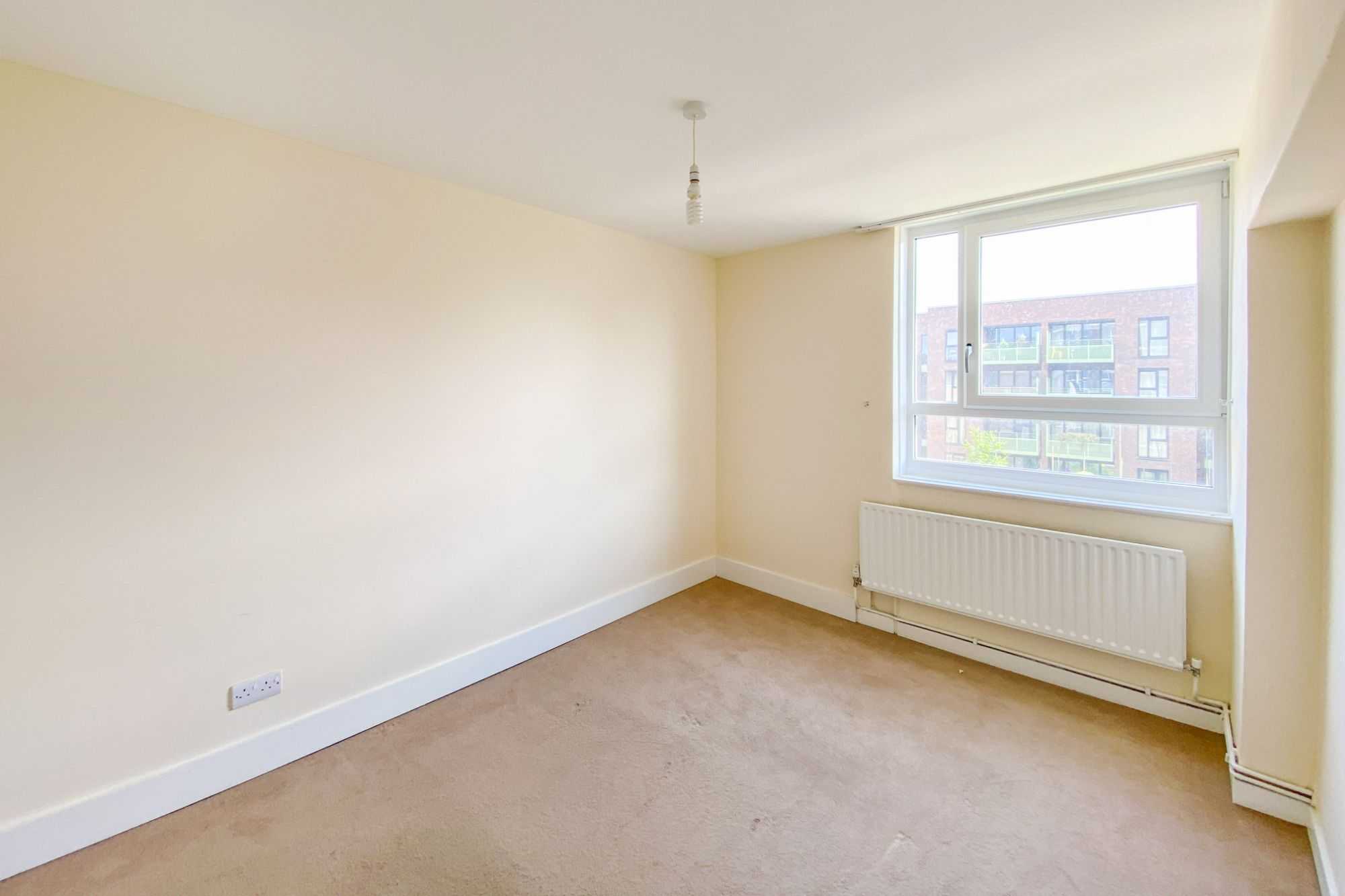 36 Laburnum Court, Laburnum Street, Haggerston, London, E2 8BH