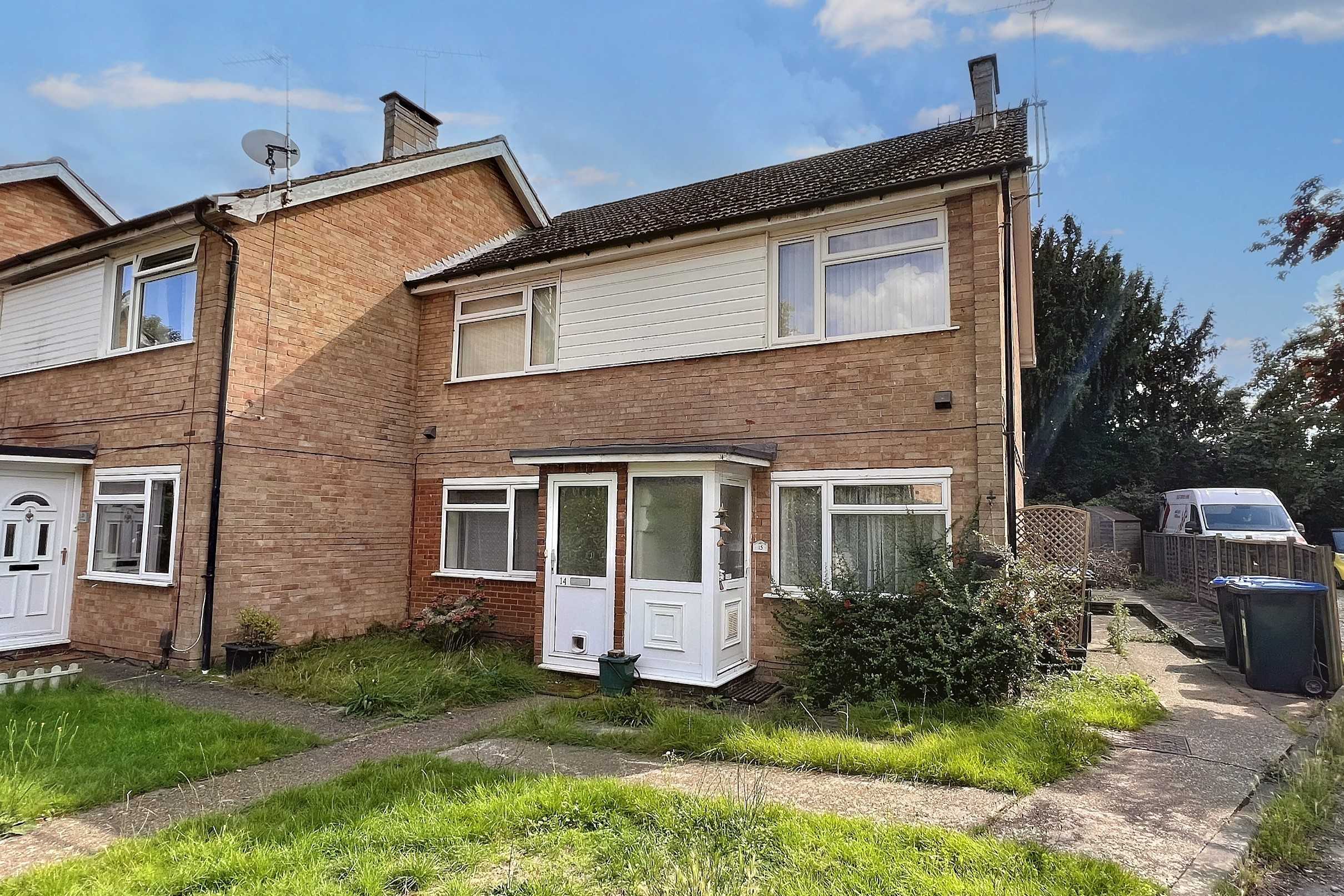 15 Beech Grove, Addlestone, Surrey, KT15 1QQ