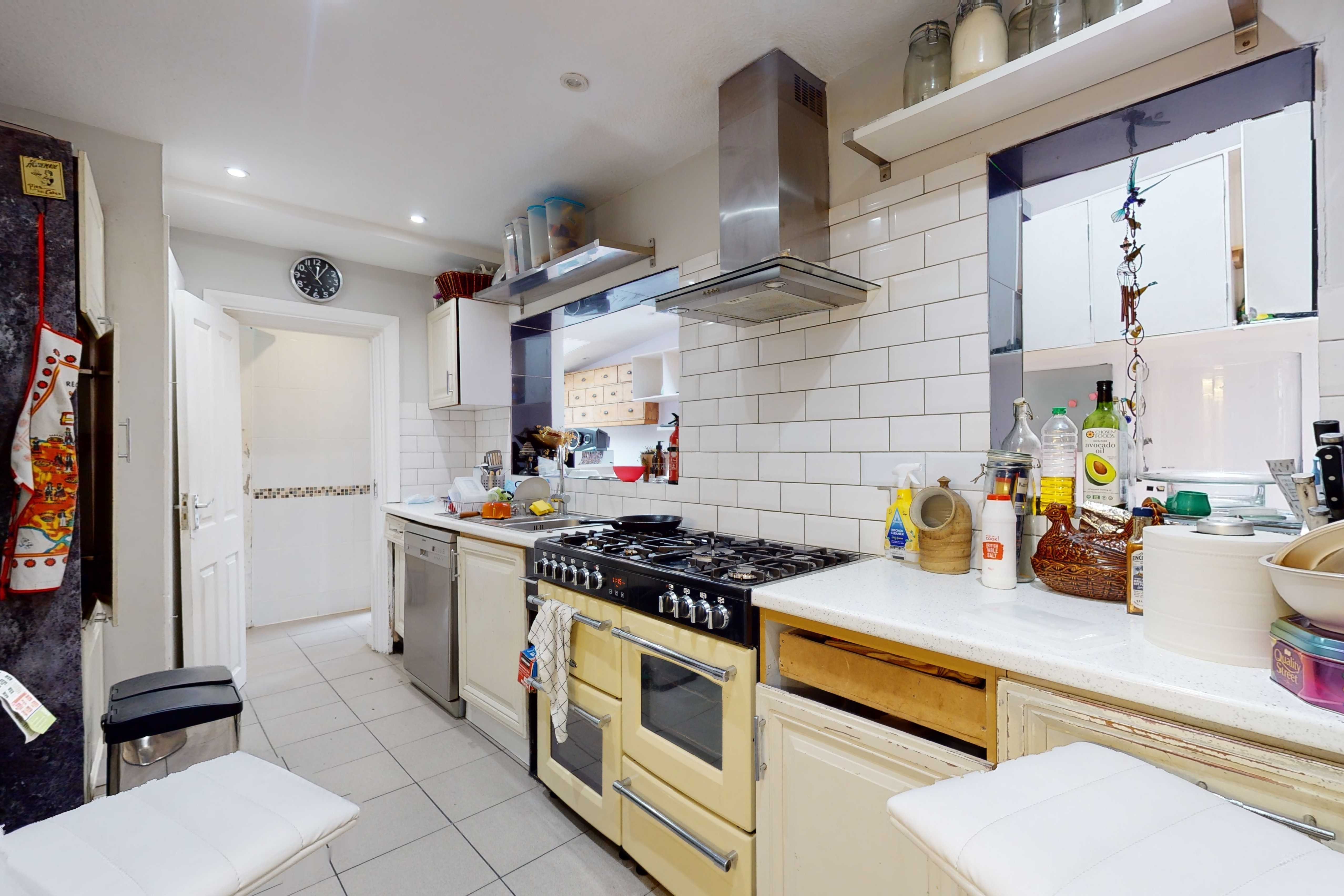 53 Third Avenue, London, W10 4HU