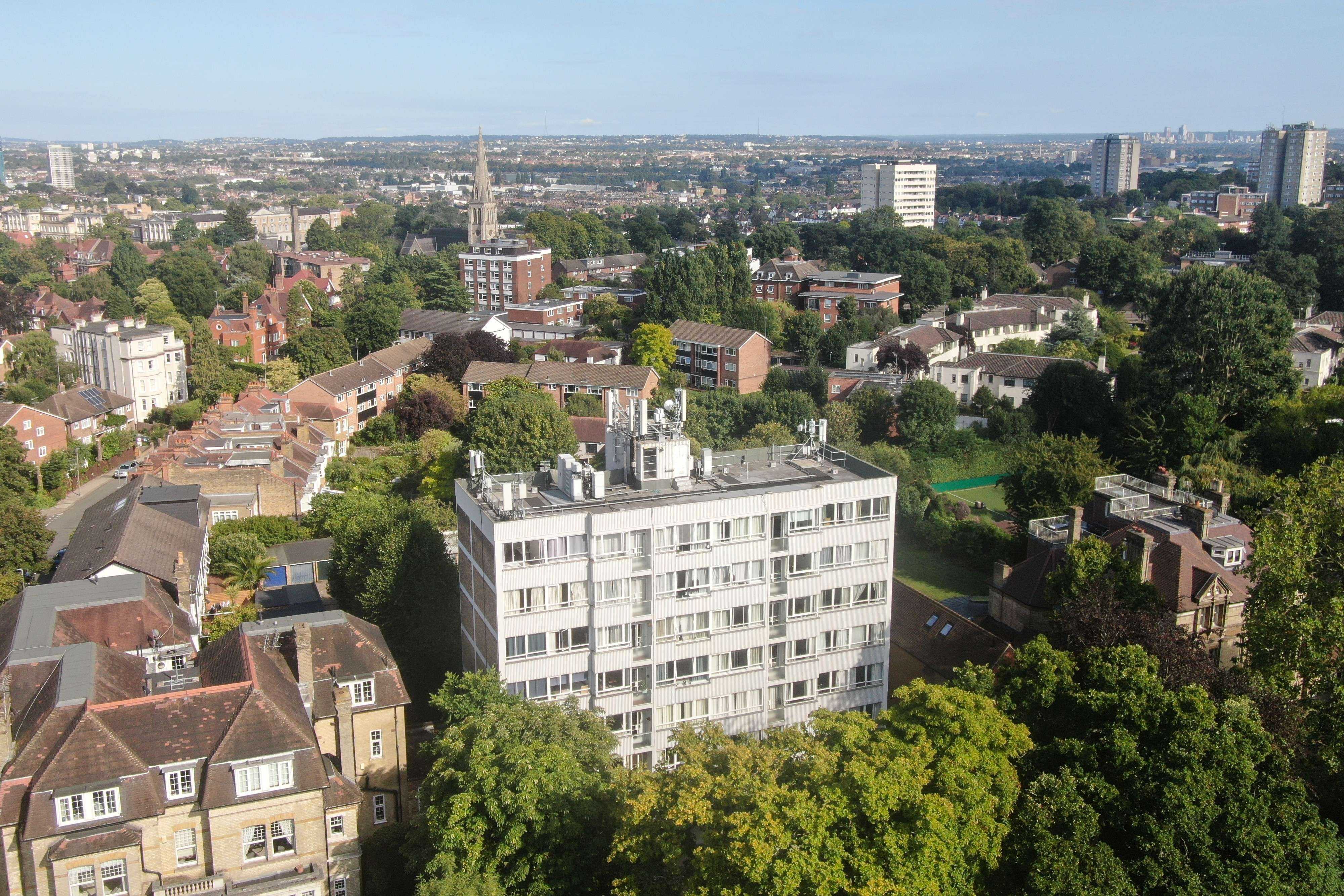 Hedley Court, Putney Hill, London SW15 3NS