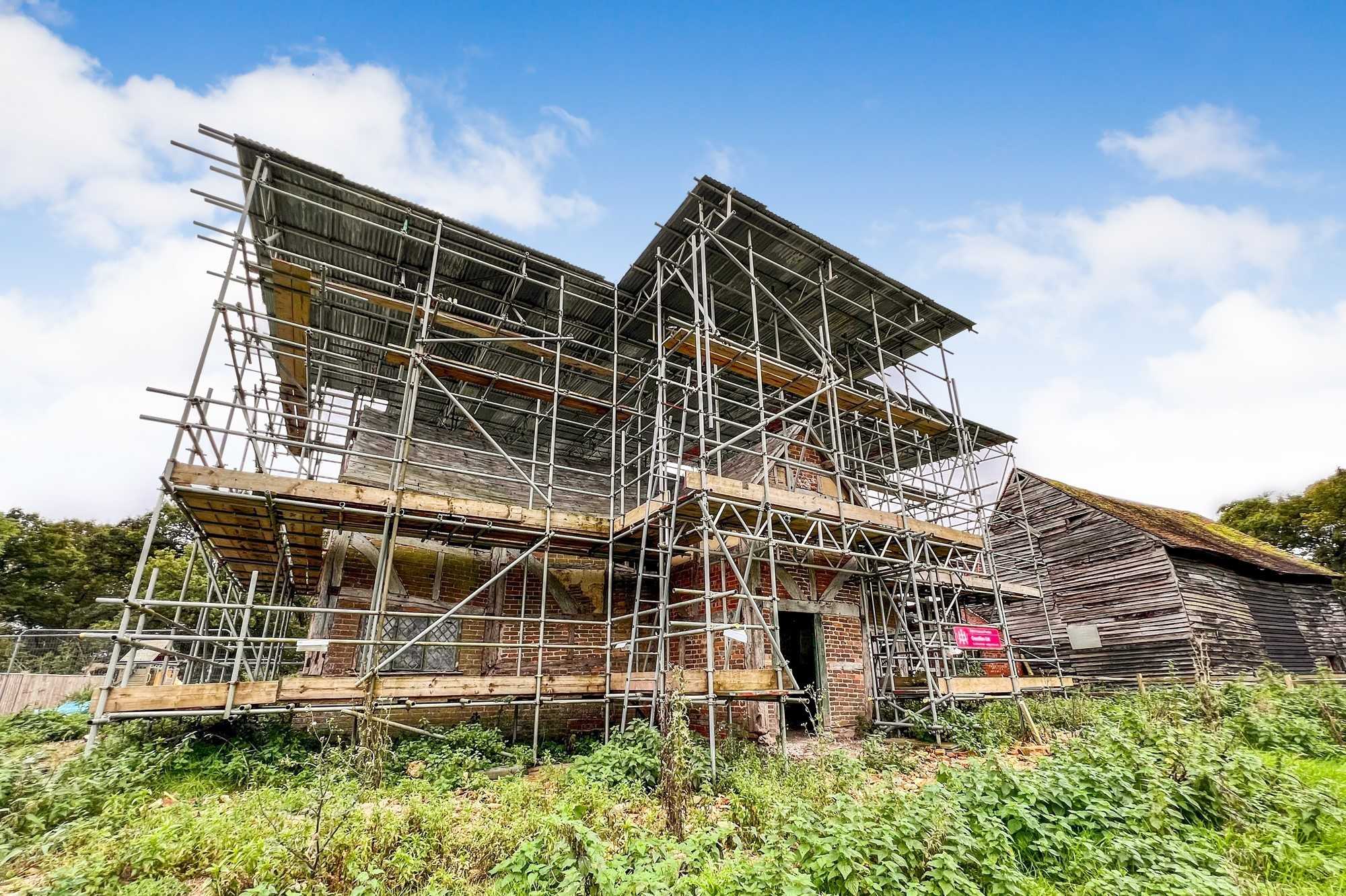 Boswells Farmhouse, Ruckmans Lane, Okewood Hill, Dorking, Surrey, RH5 5NE