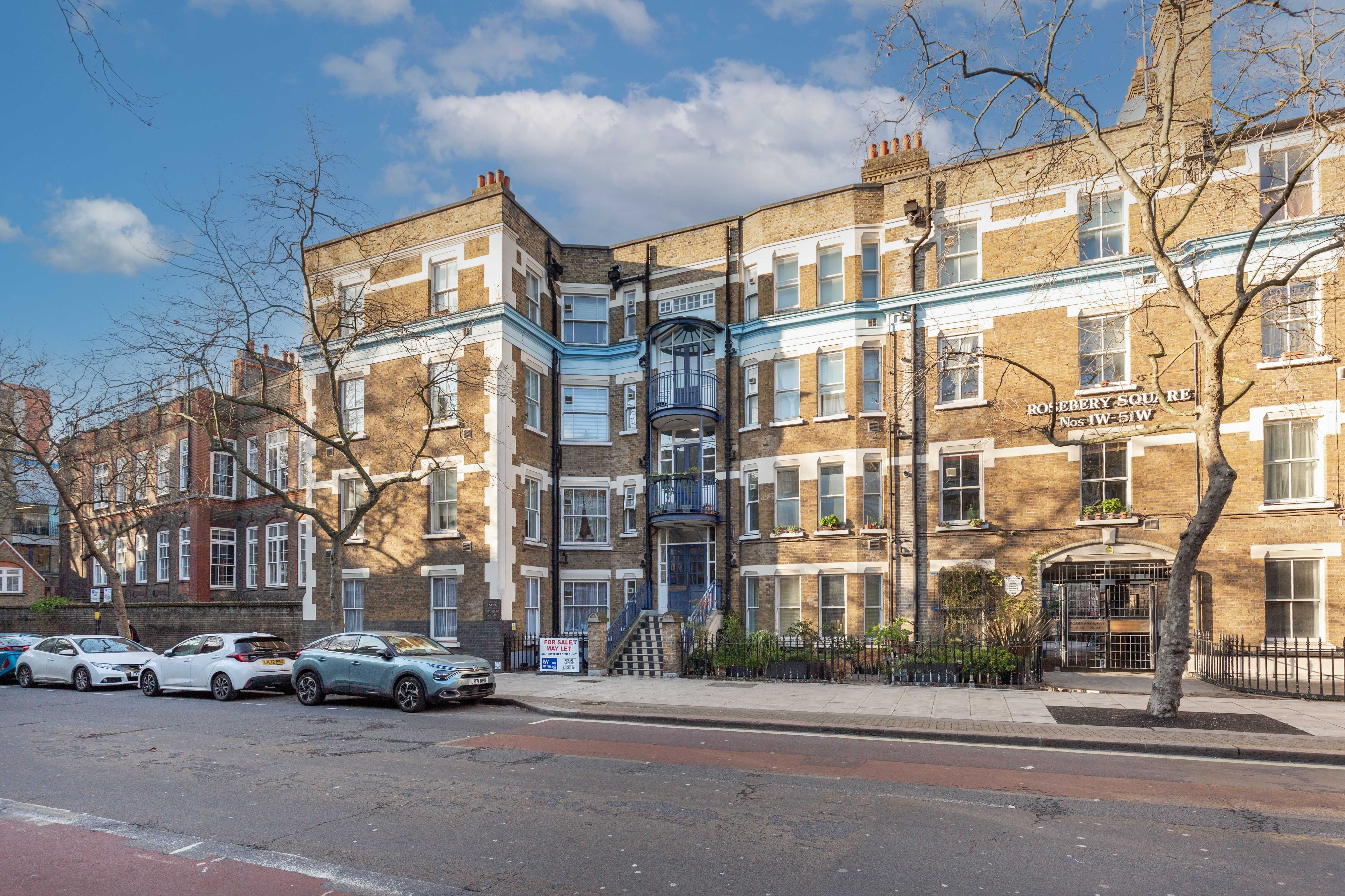 1 Rosebery Avenue, London, EC1R 4SR