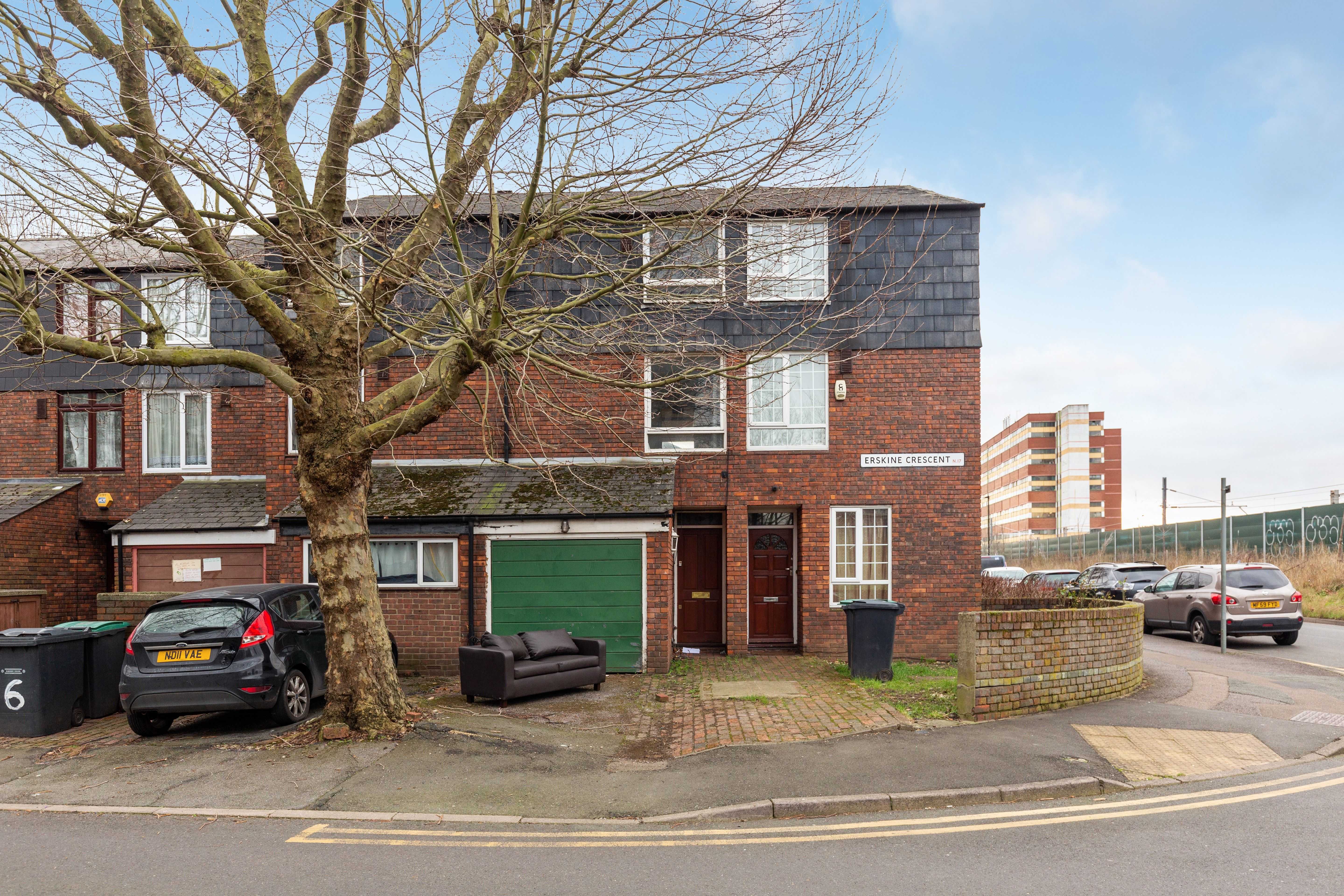 4 Erskine Crescent, Tottenham, London, N17 9PA