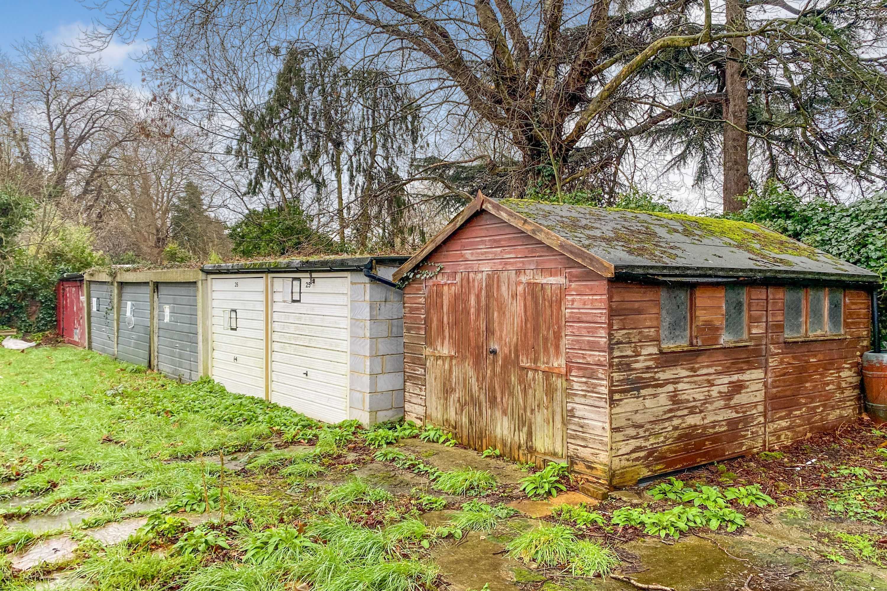 Land and garages adjacent to 30 Avington Grove, Penge, London, SE20 8RY