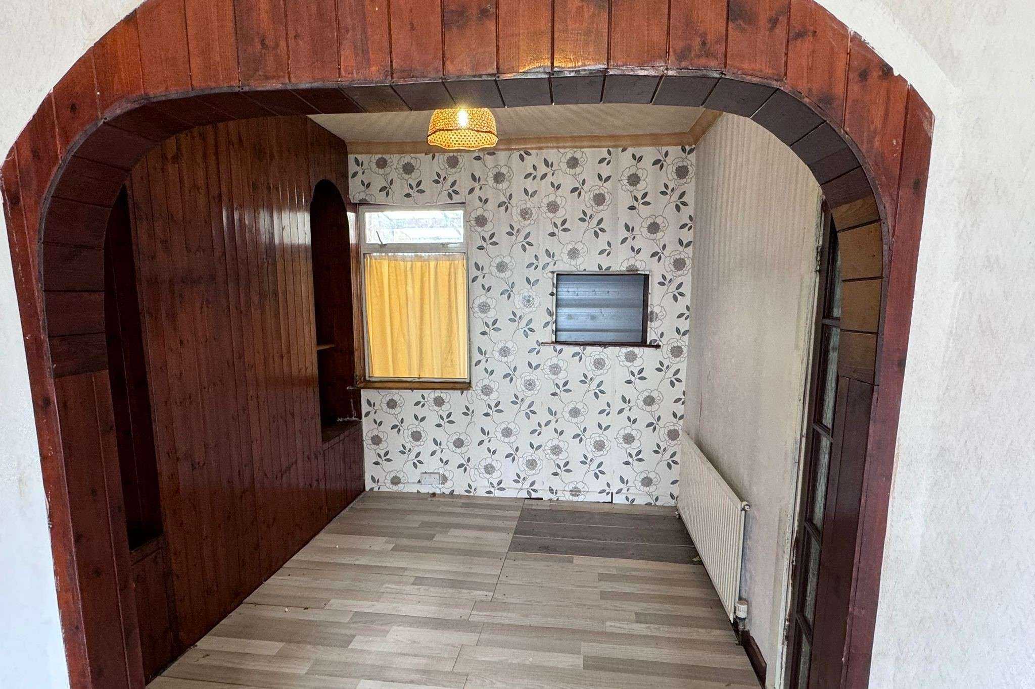 214 Kingston Road, Ilford, IG1 1PF