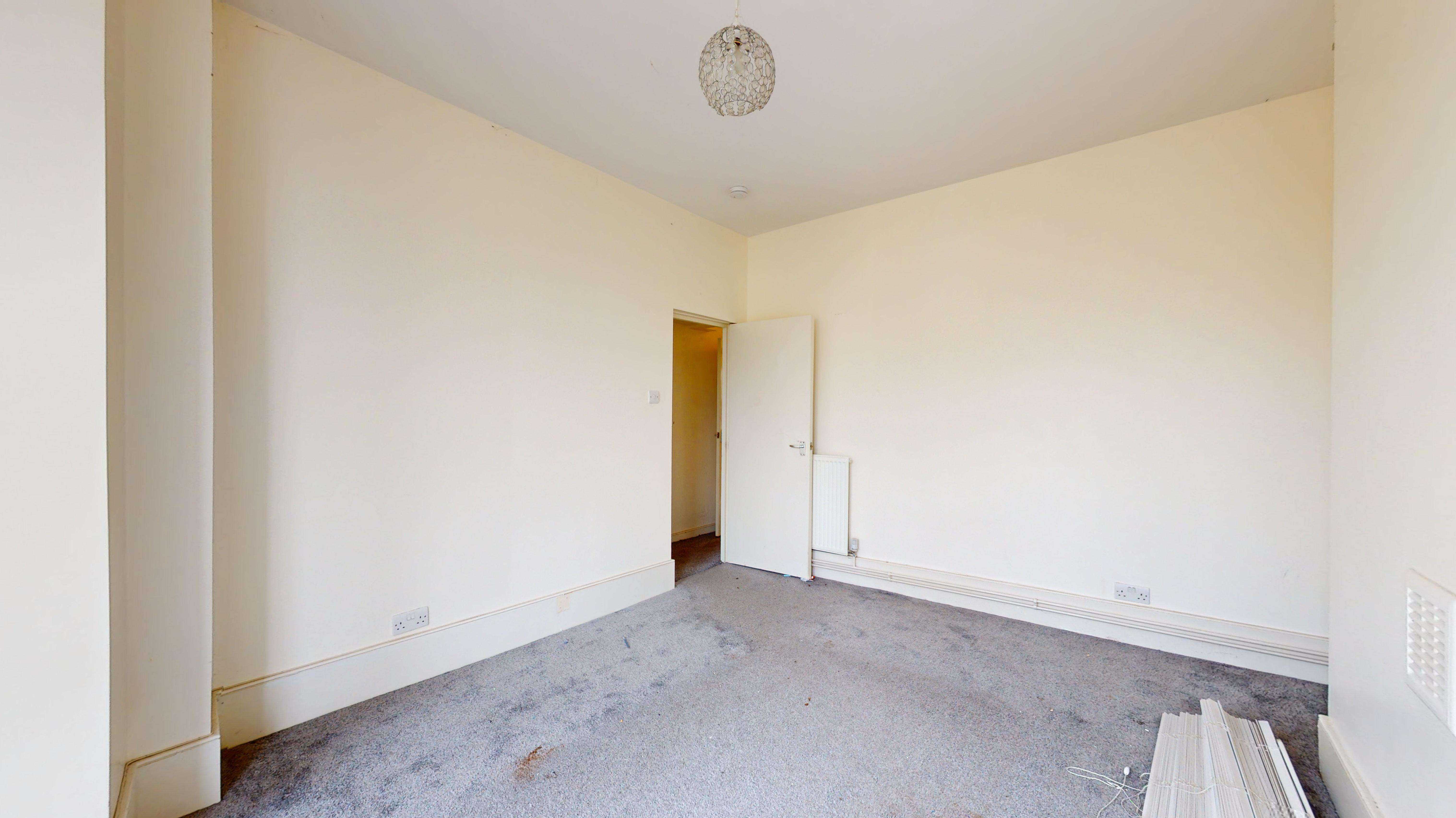 Ground Floor Flat, 4 Crescent Road, Plaistow, London E13 0LT