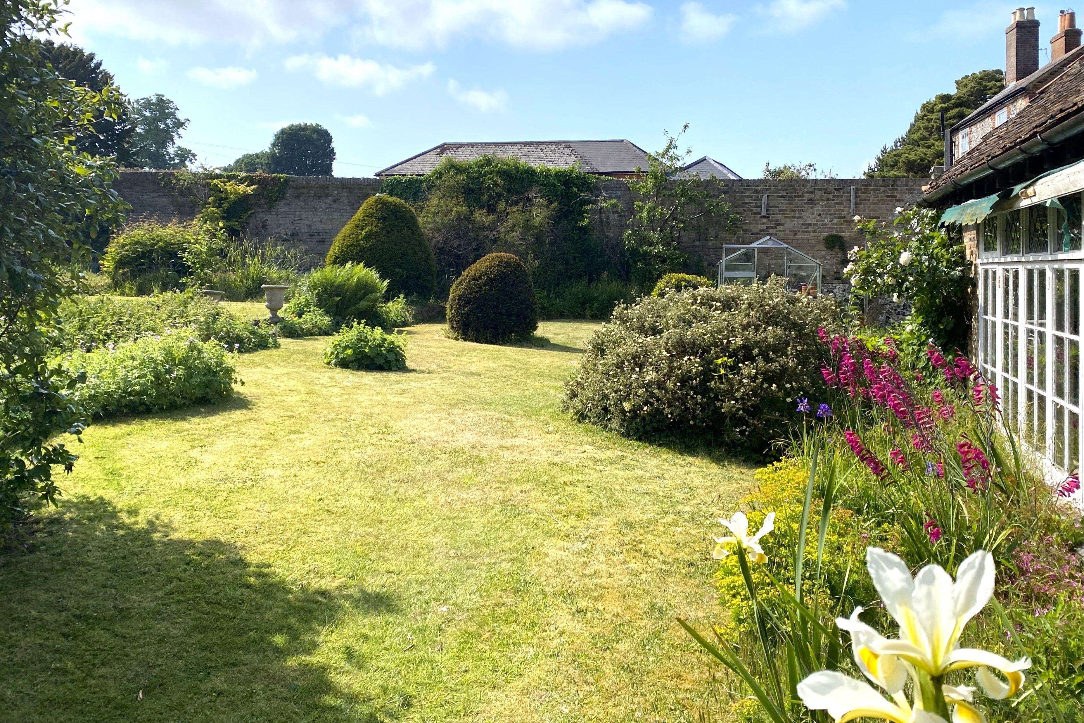 The Old Vicarage, 29 Lower Road, River, Kent, CT17 0LW