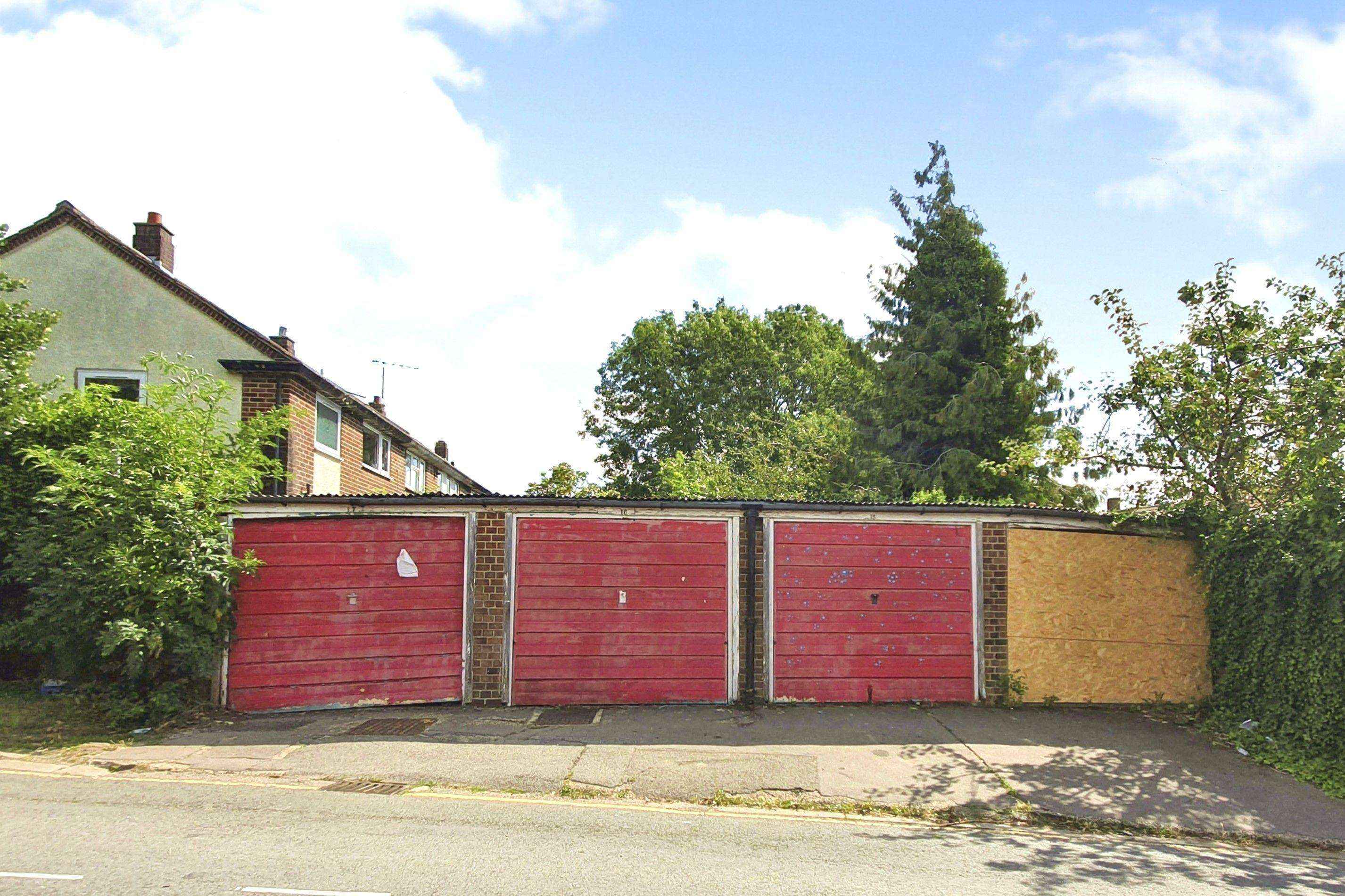 Holly Drive Garages, Potters Bar, London EN6 2QL