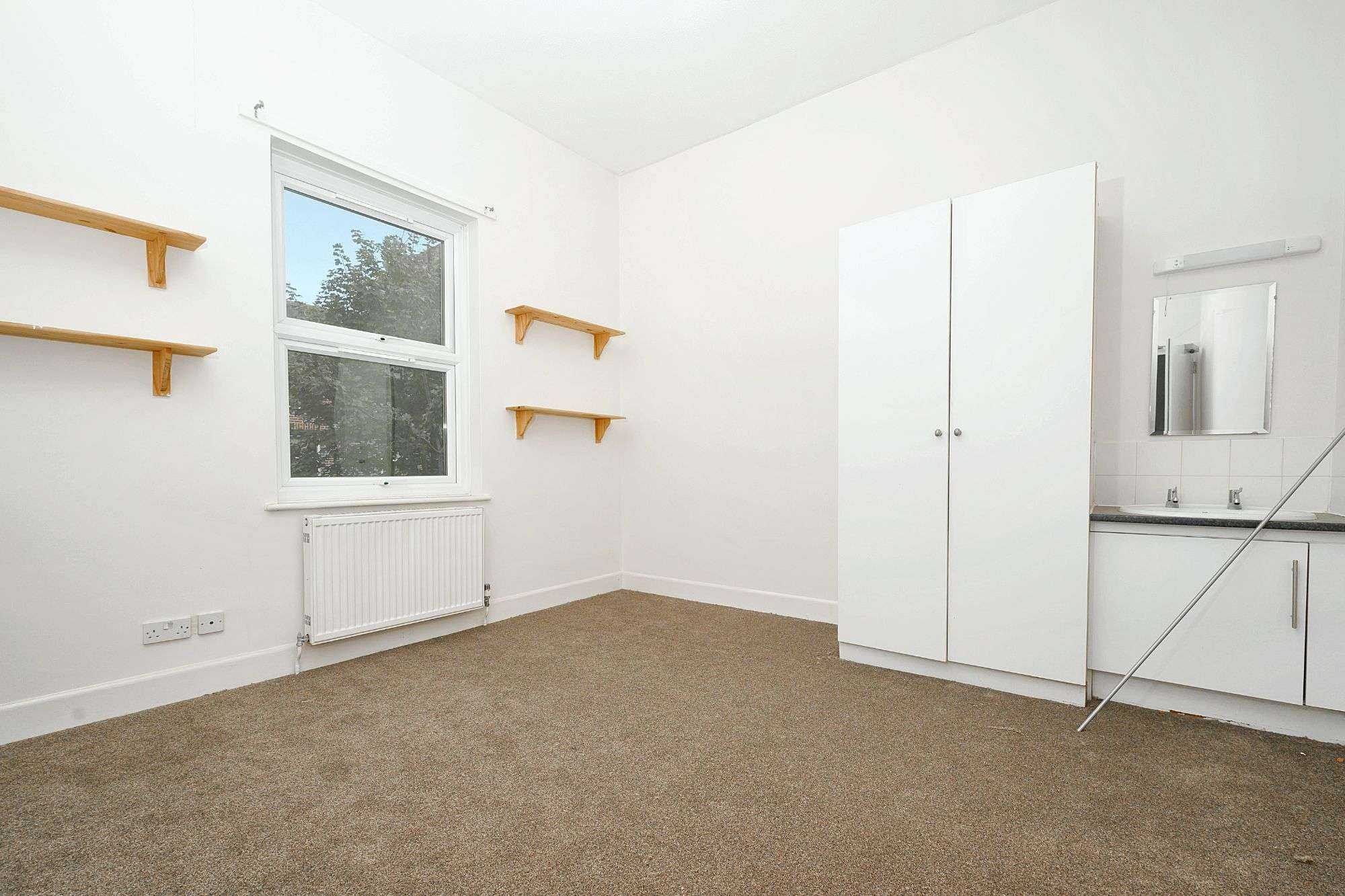 29 Shaftesbury Road, Southsea, Hampshire PO5 3JP