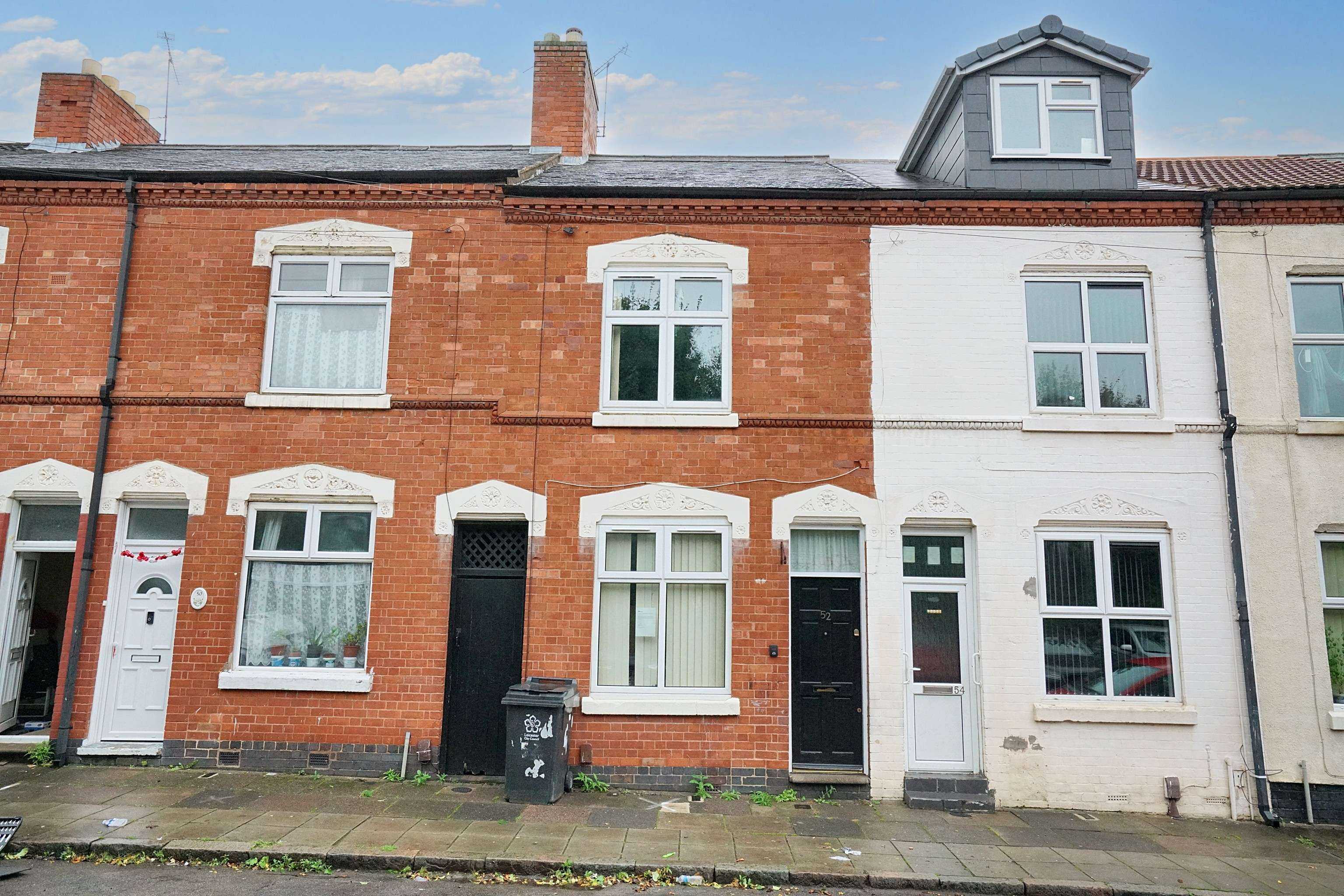 52 Parry Street, Leicester, LE5 3NN