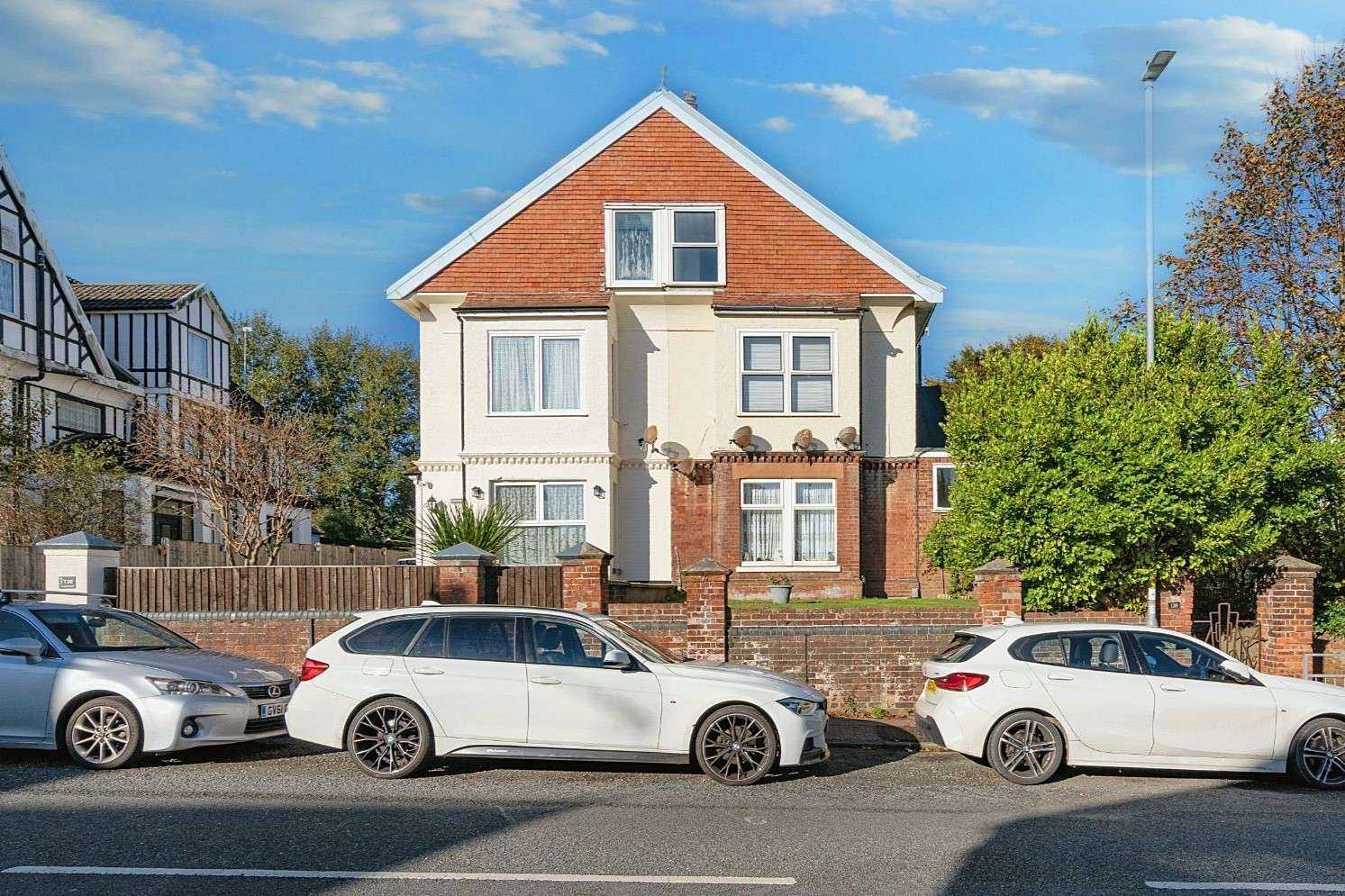 Flat 3, 118 Lowestoft Road, Gorleston, Great Yarmouth, Norfolk NR31 6ND