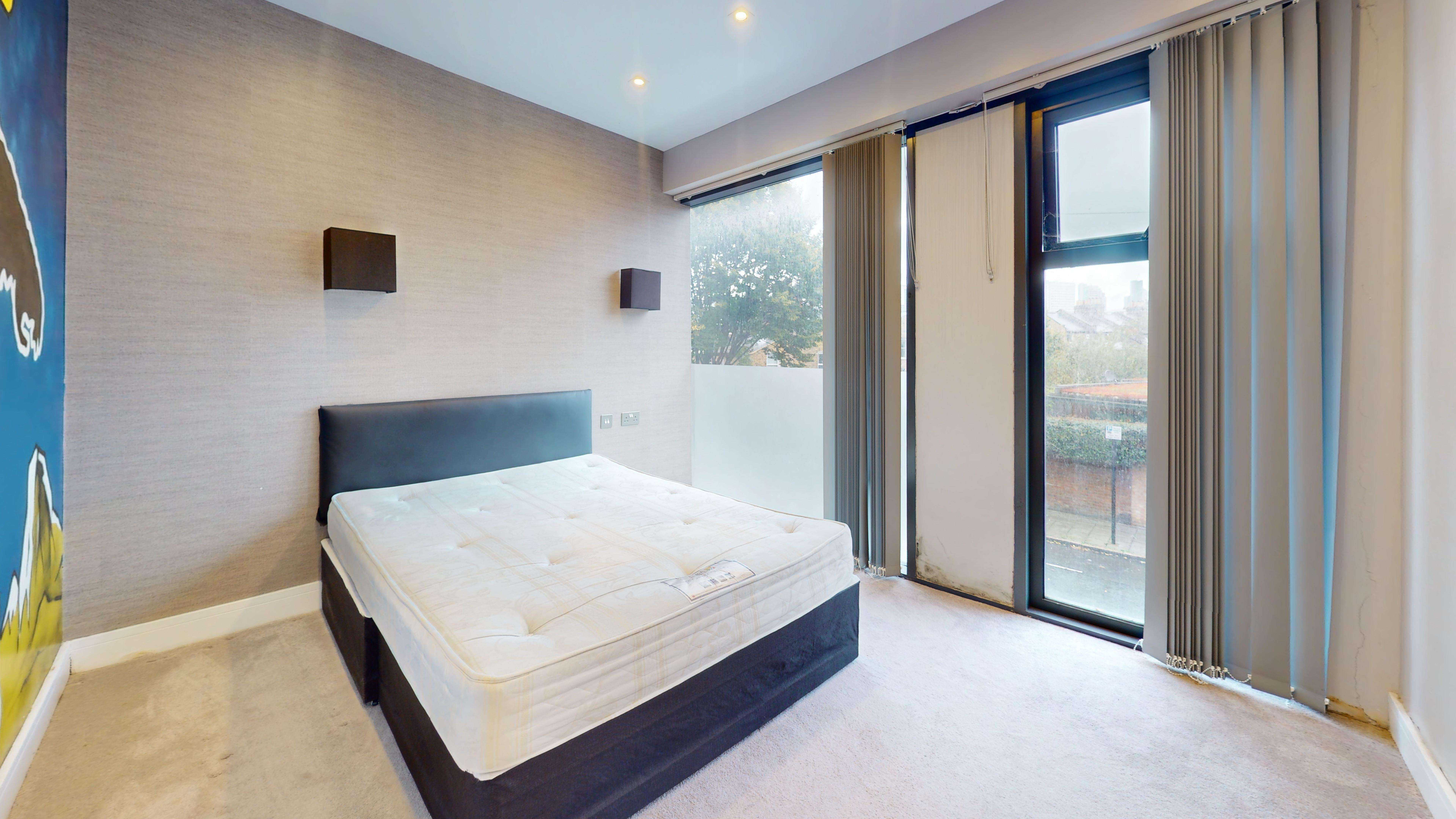 Express House, 100 Rolt Street, London SE8 5NN