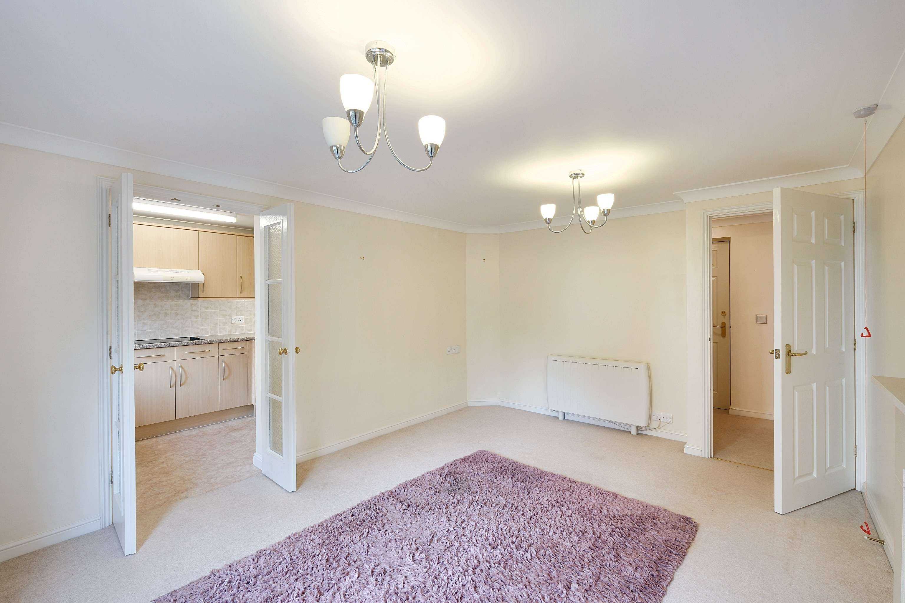 48 Townsend Court, High Street South, Rushden, NN10 0FR