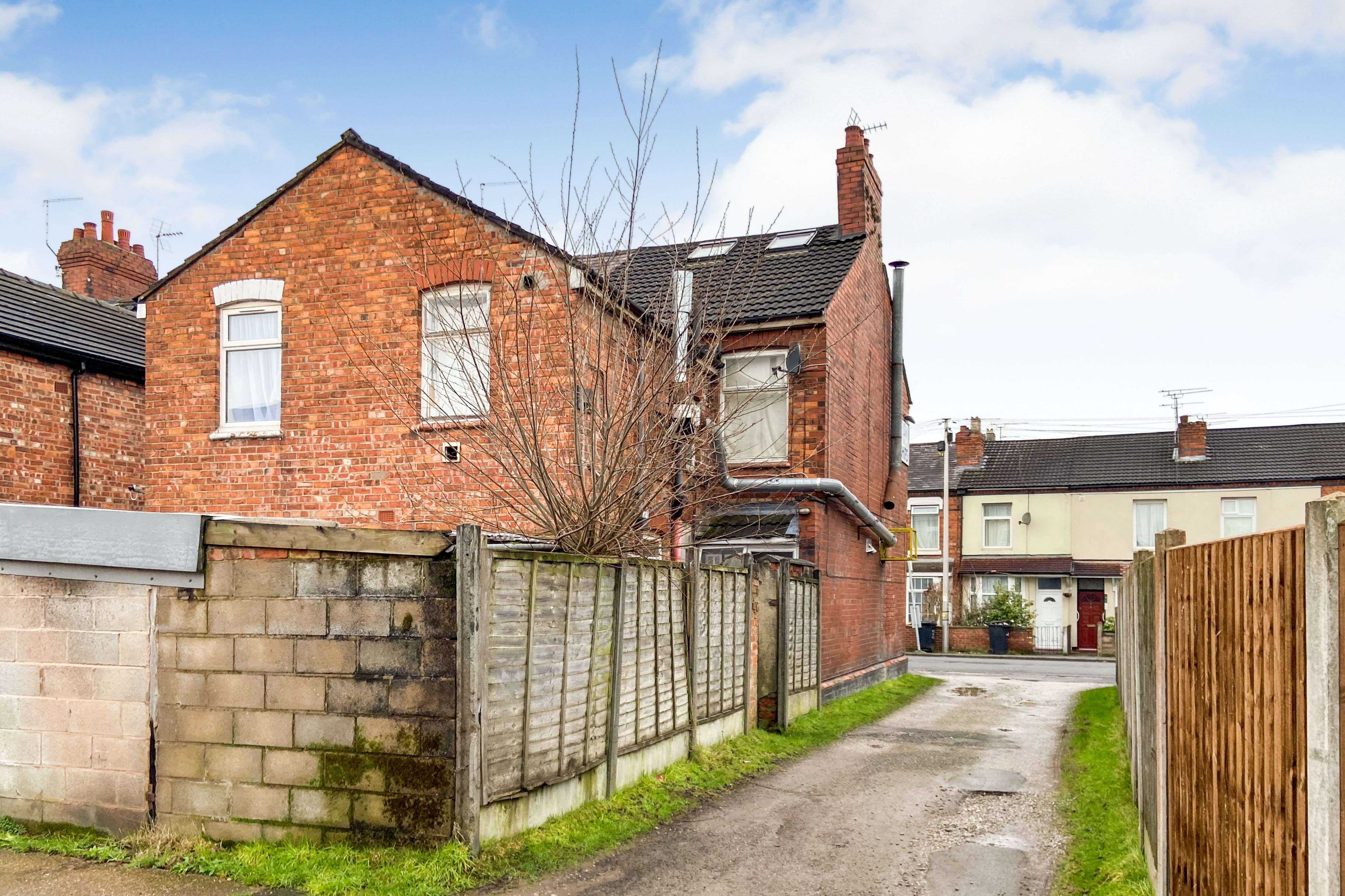 35 Minshull New Road, Crewe CW1 3PE