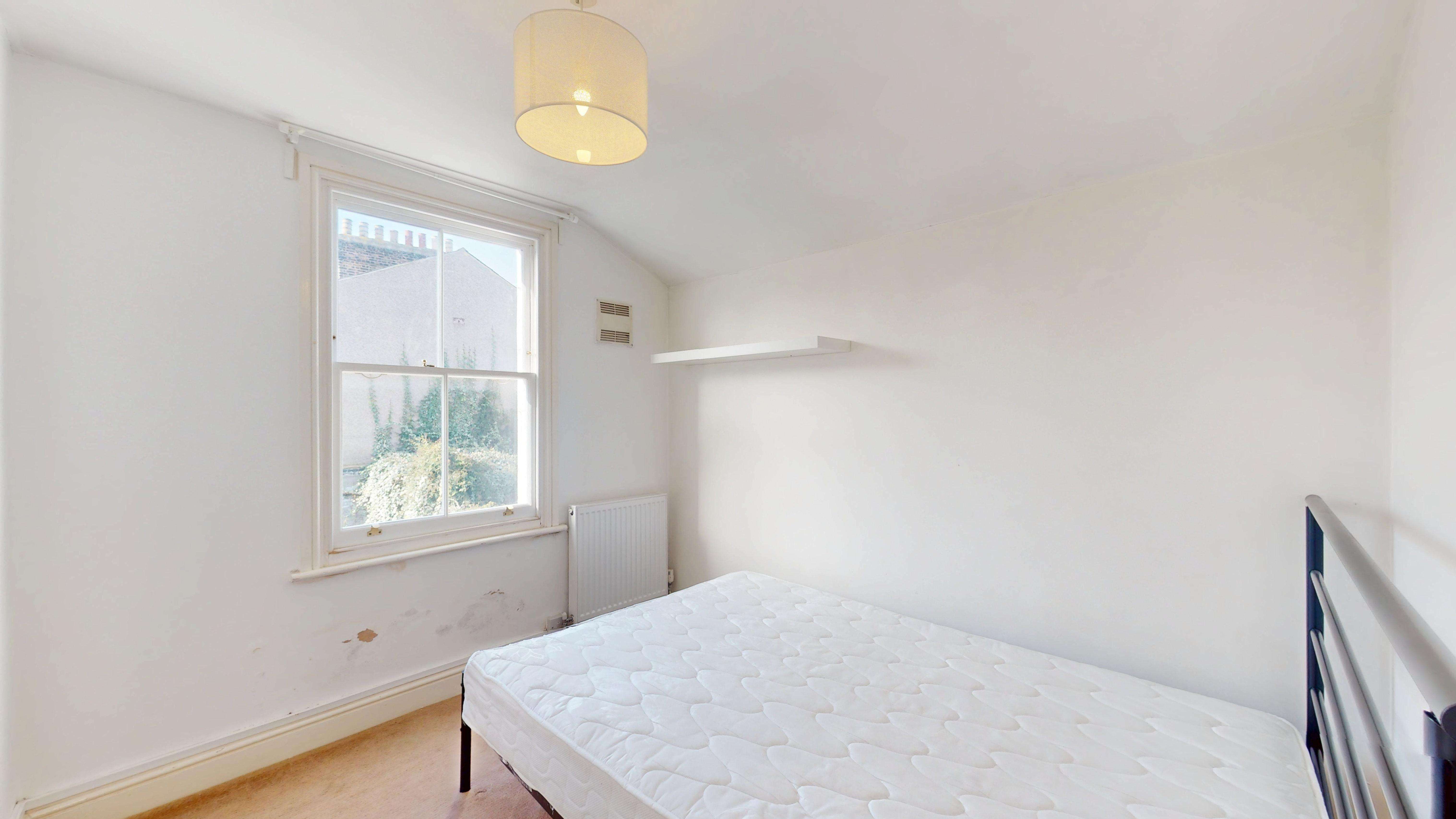 105 Brocklehurst Street, New Cross Gate, London, SE14 5QS