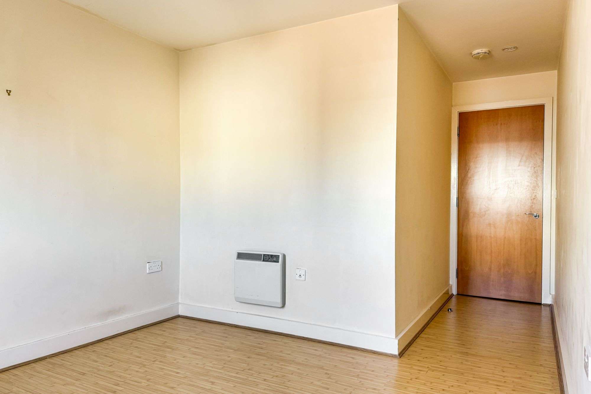 Flat 11, Ranger Court, 1 Ocean Way, Southampton, SO14 3AG