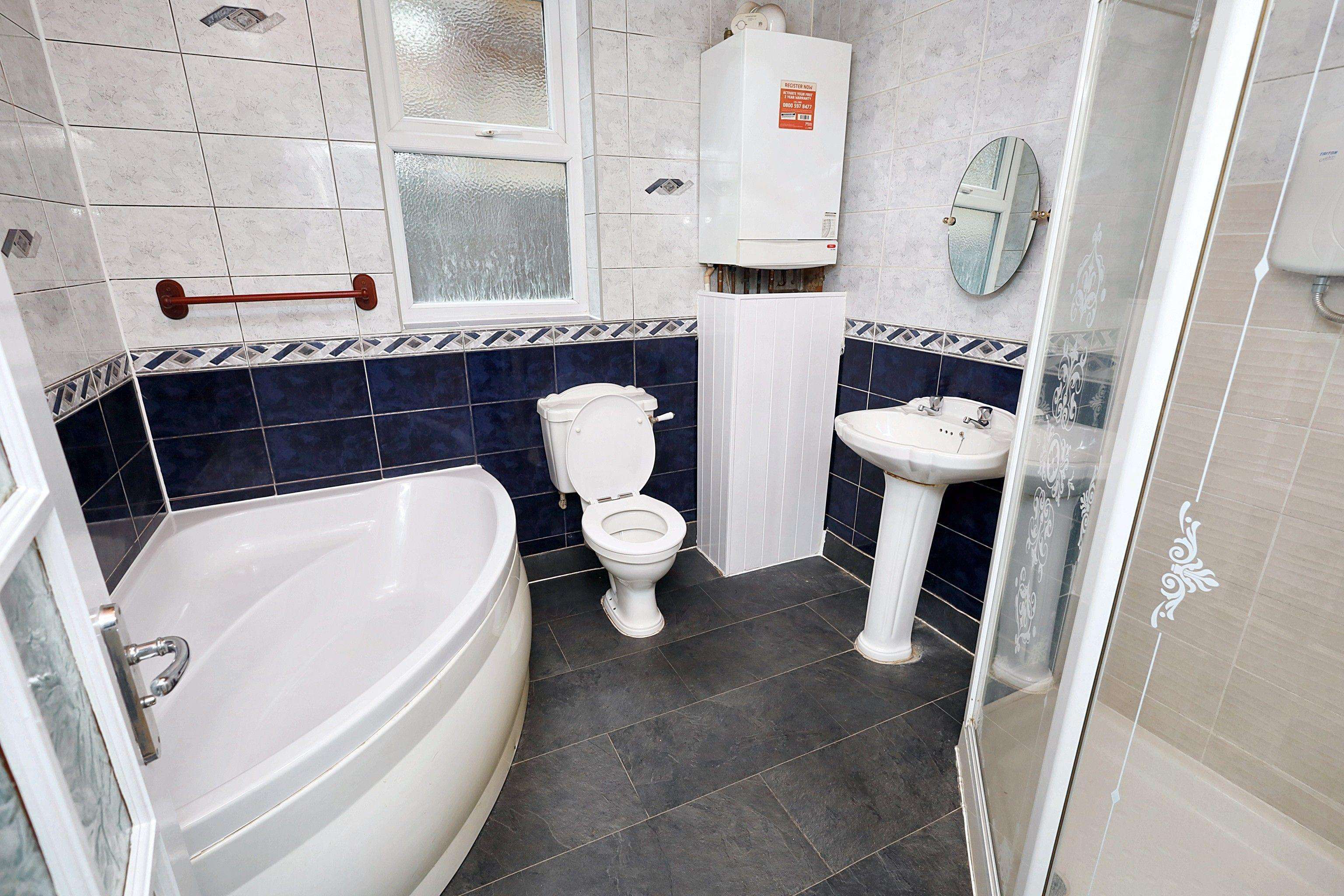 114 Fleeming Road, Walthamstow, London E17 5ES