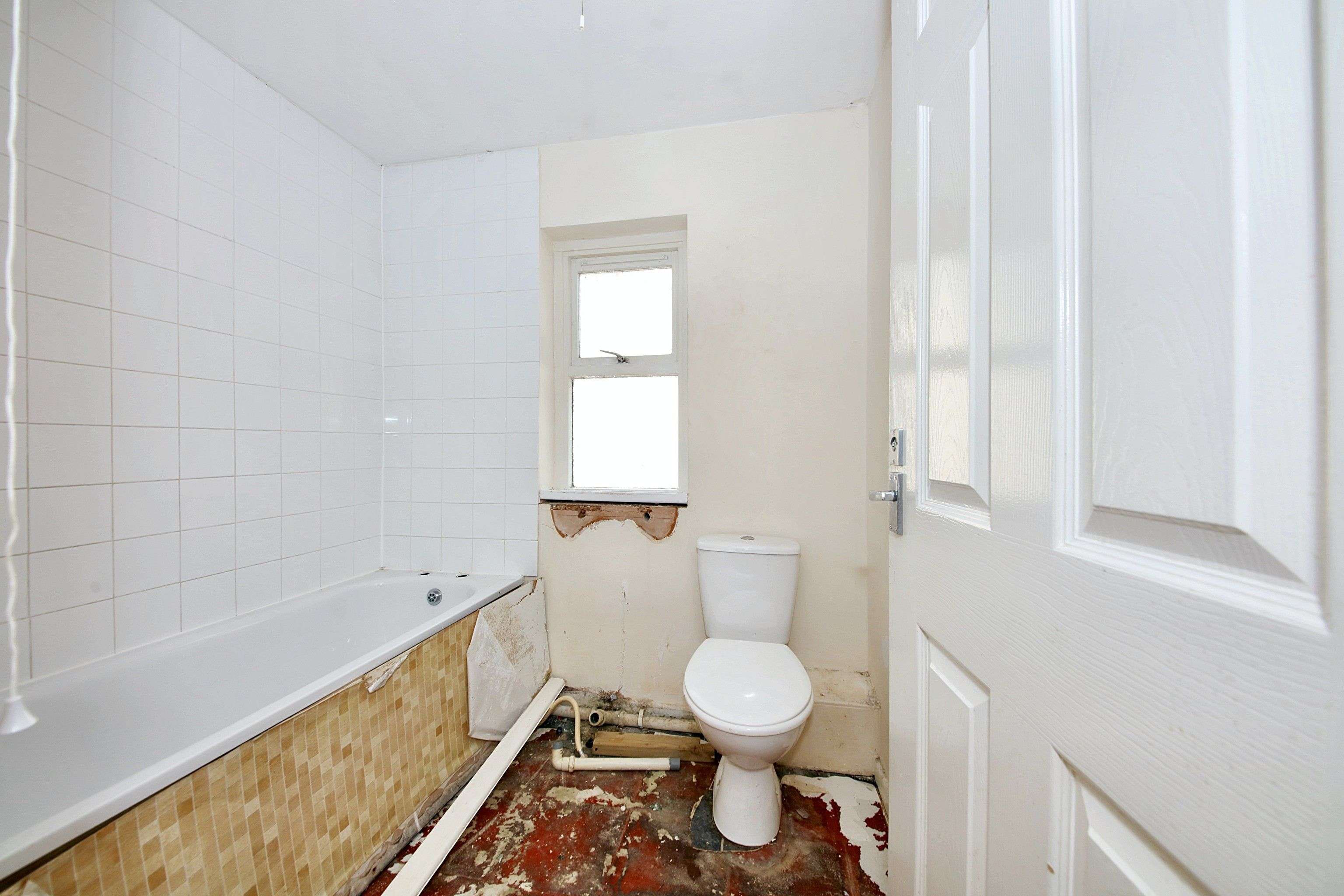 43 Bunkers Hill Lane, Bilston, WV14 6JP