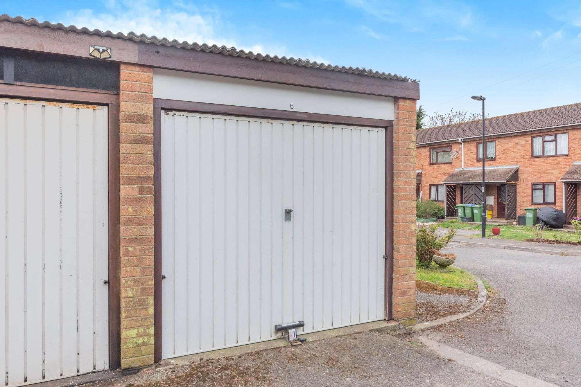 Single Garage, 6 Duncan Close, Weston Lane Woolston , Southampton SO19 9QW