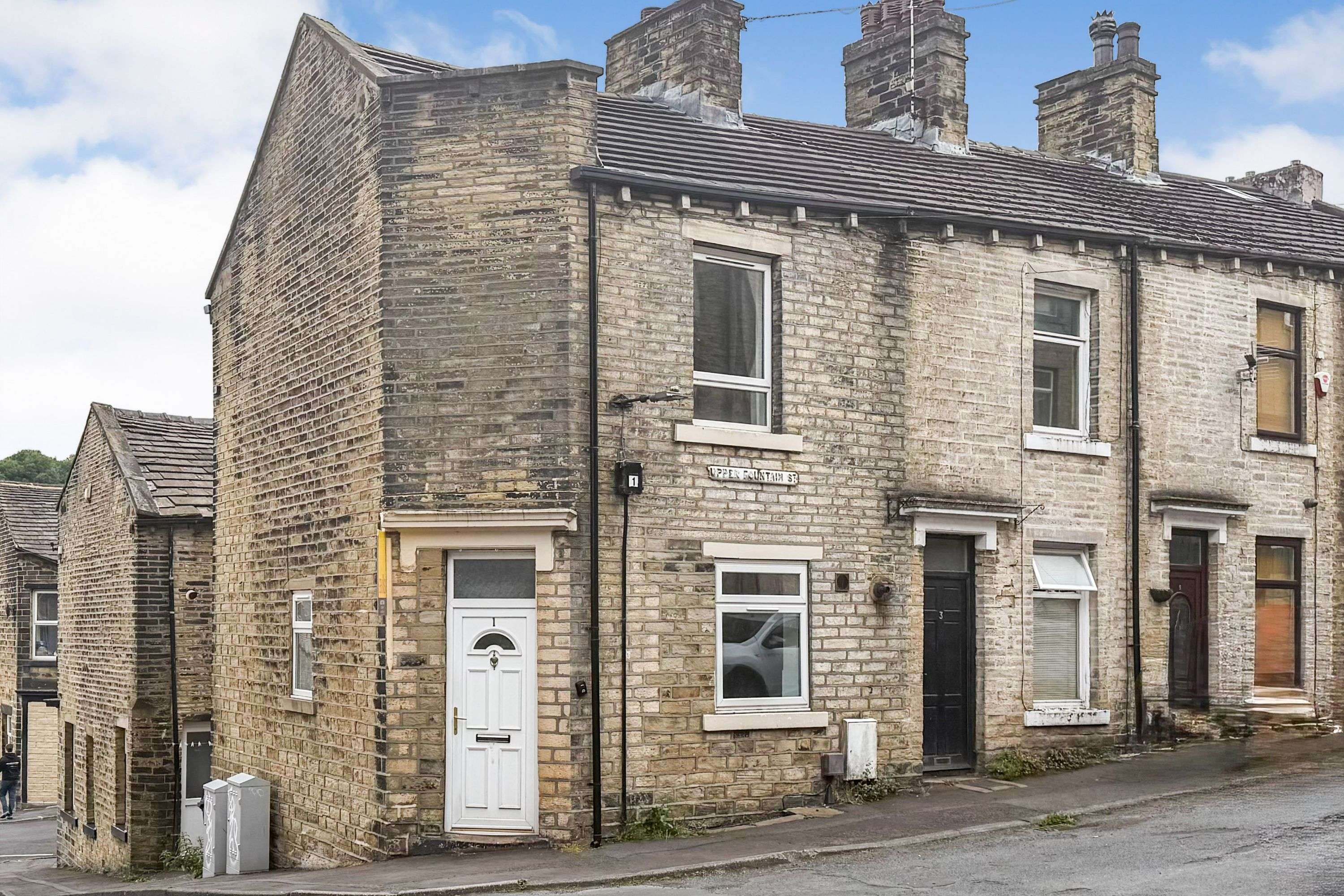1 Upper Fountain Street, Sowerby Bridge, West Yorkshire, HX6 2QY