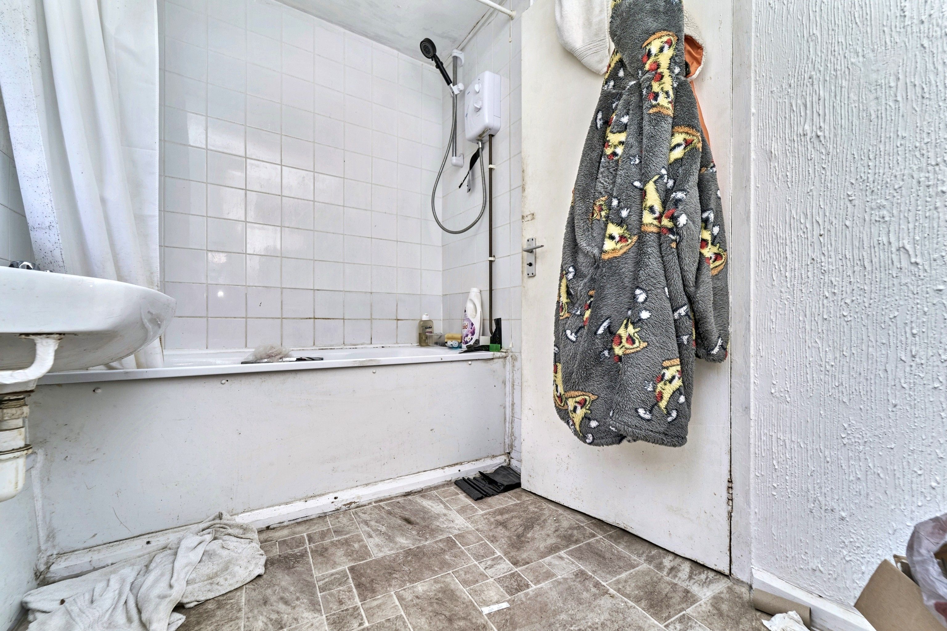 12 The Furlong, Wednesbury, West Midlands, WS10 9SU