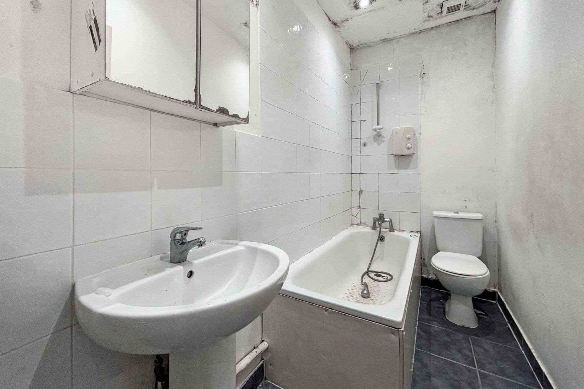 62 Cavendish Road, Edmonton, London N18 2LS