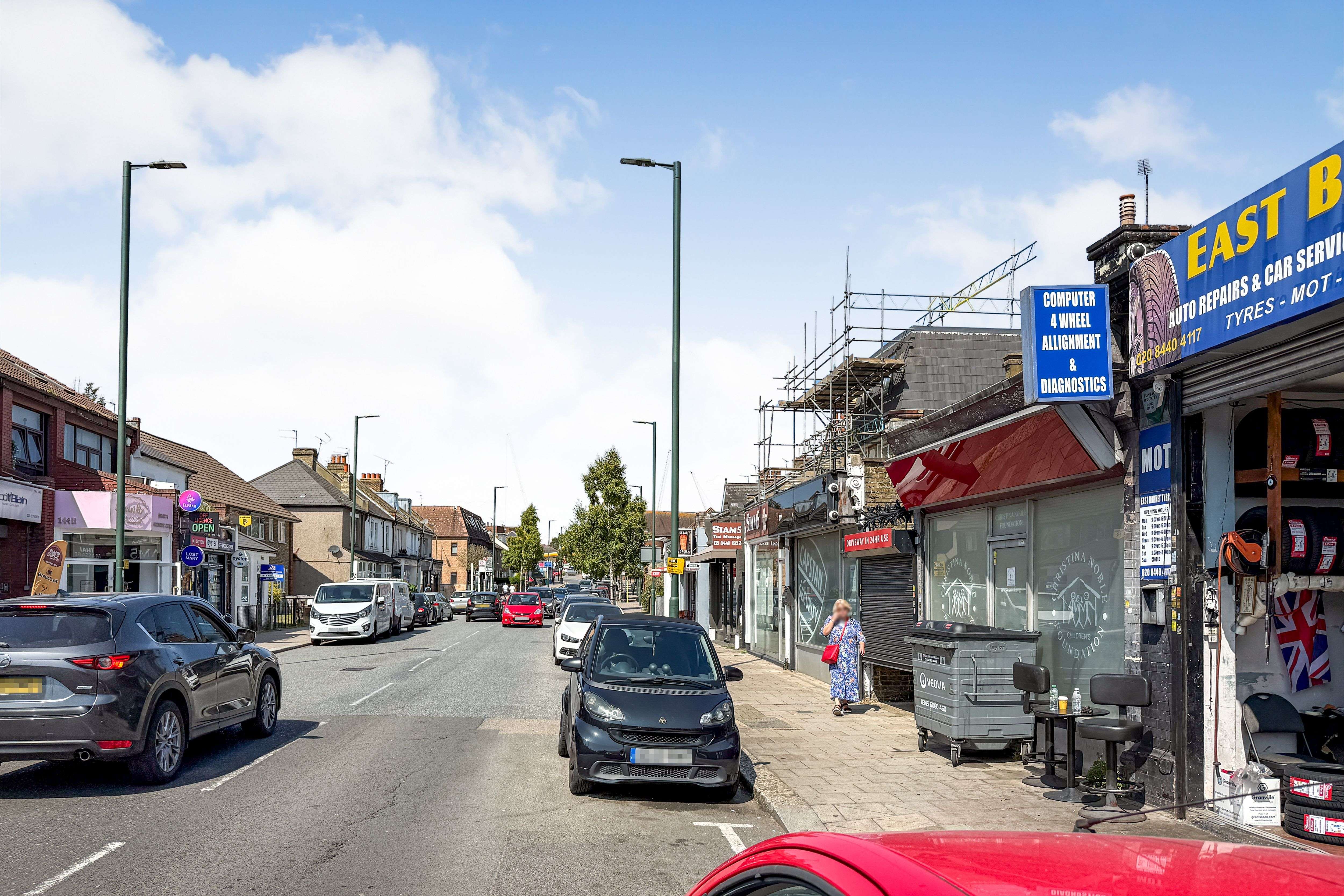 129 East Barnet Road, Barnet, London, EN4 8RF