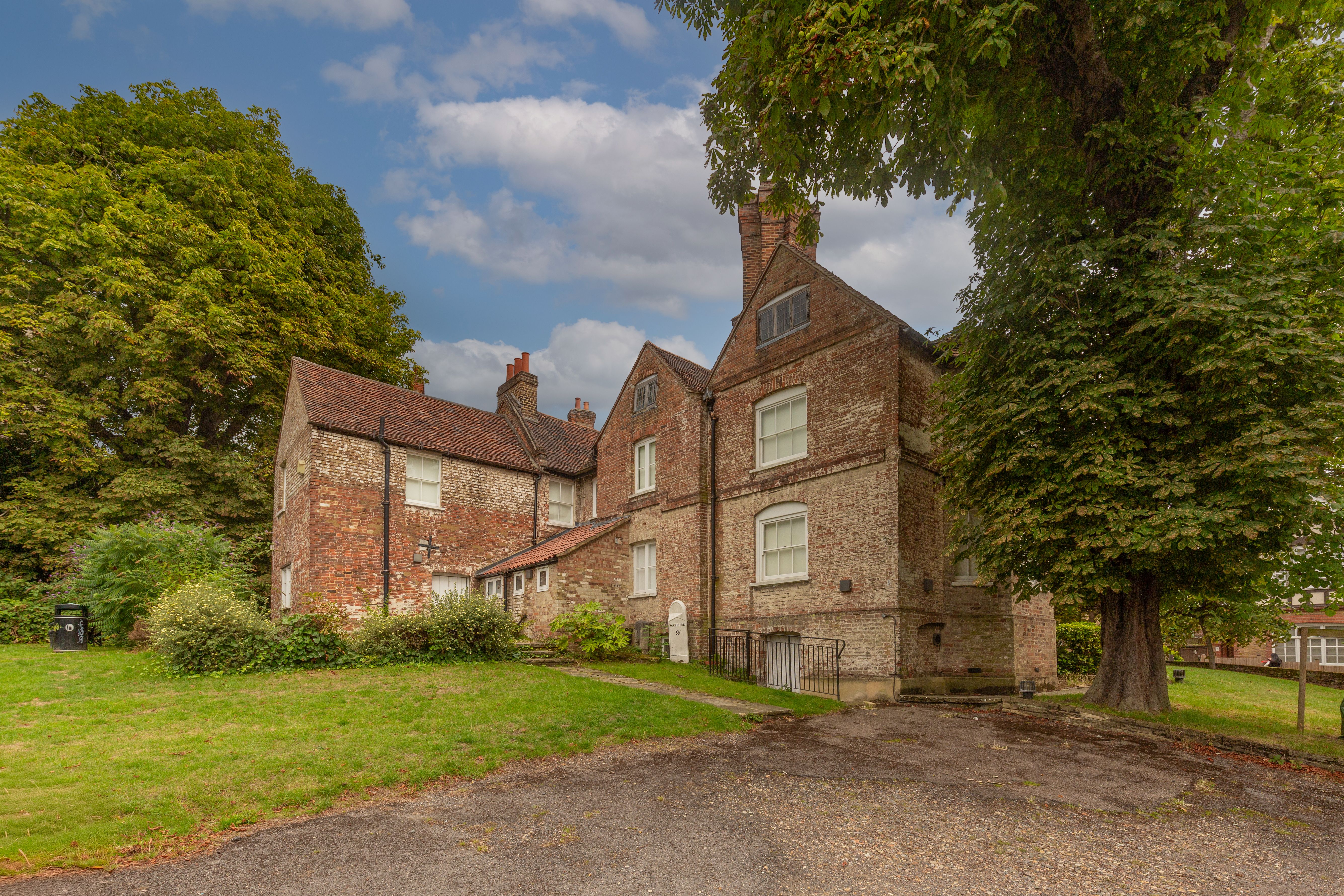Church Farm House Museum, Church End, Greyhound Hill, London NW4 4JR
