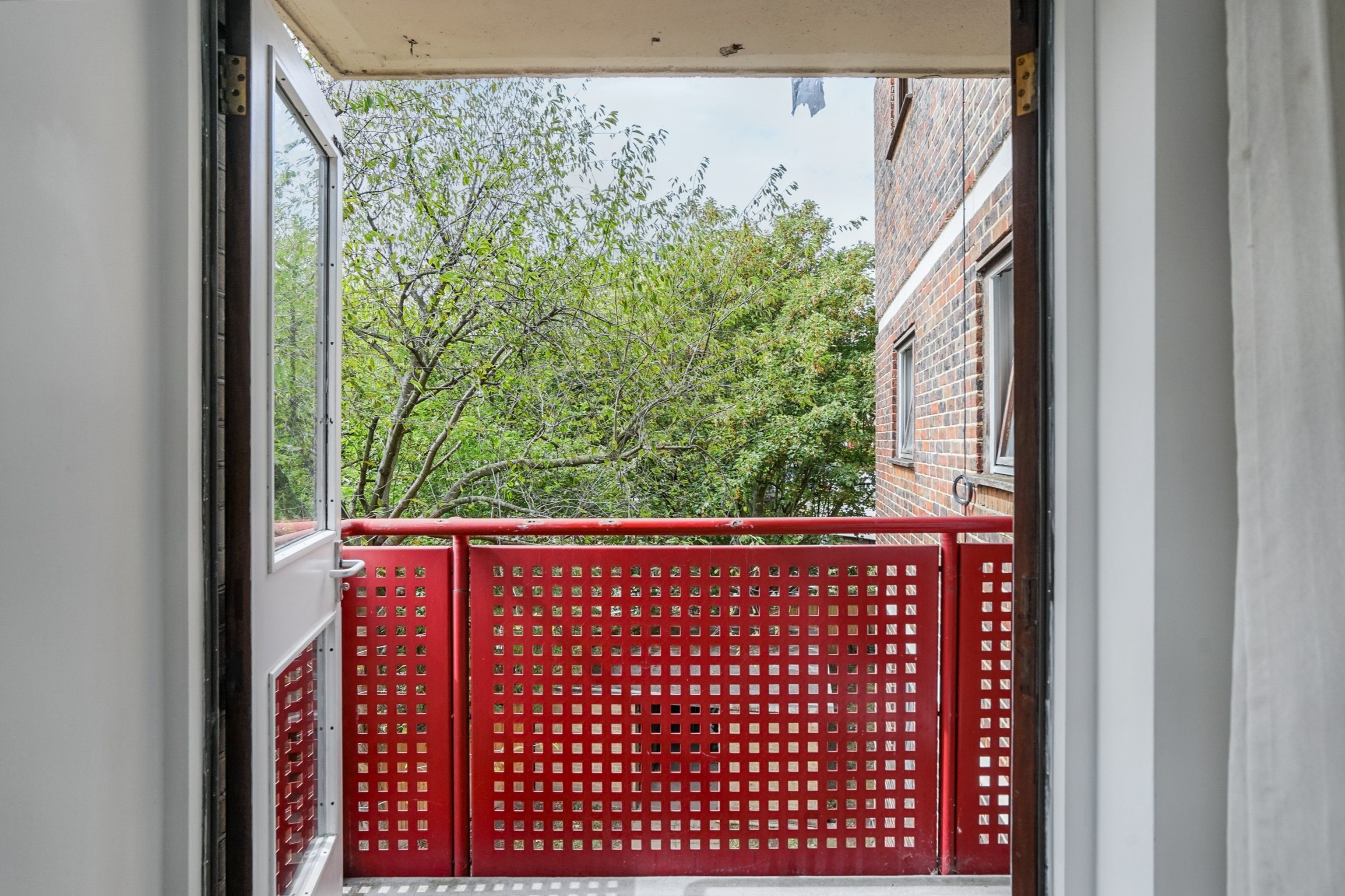 Flat 14, Albert Starr House, Haddonfield Estate, Bush Road, Surrey ...