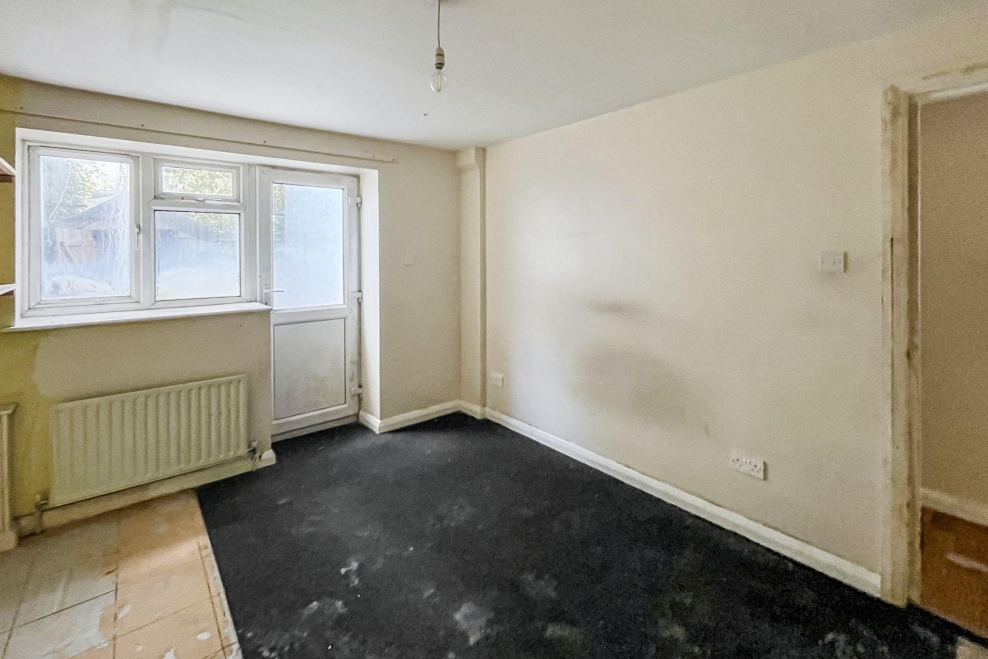 26a Ramsden Road, Balham, London SW12 8QY
