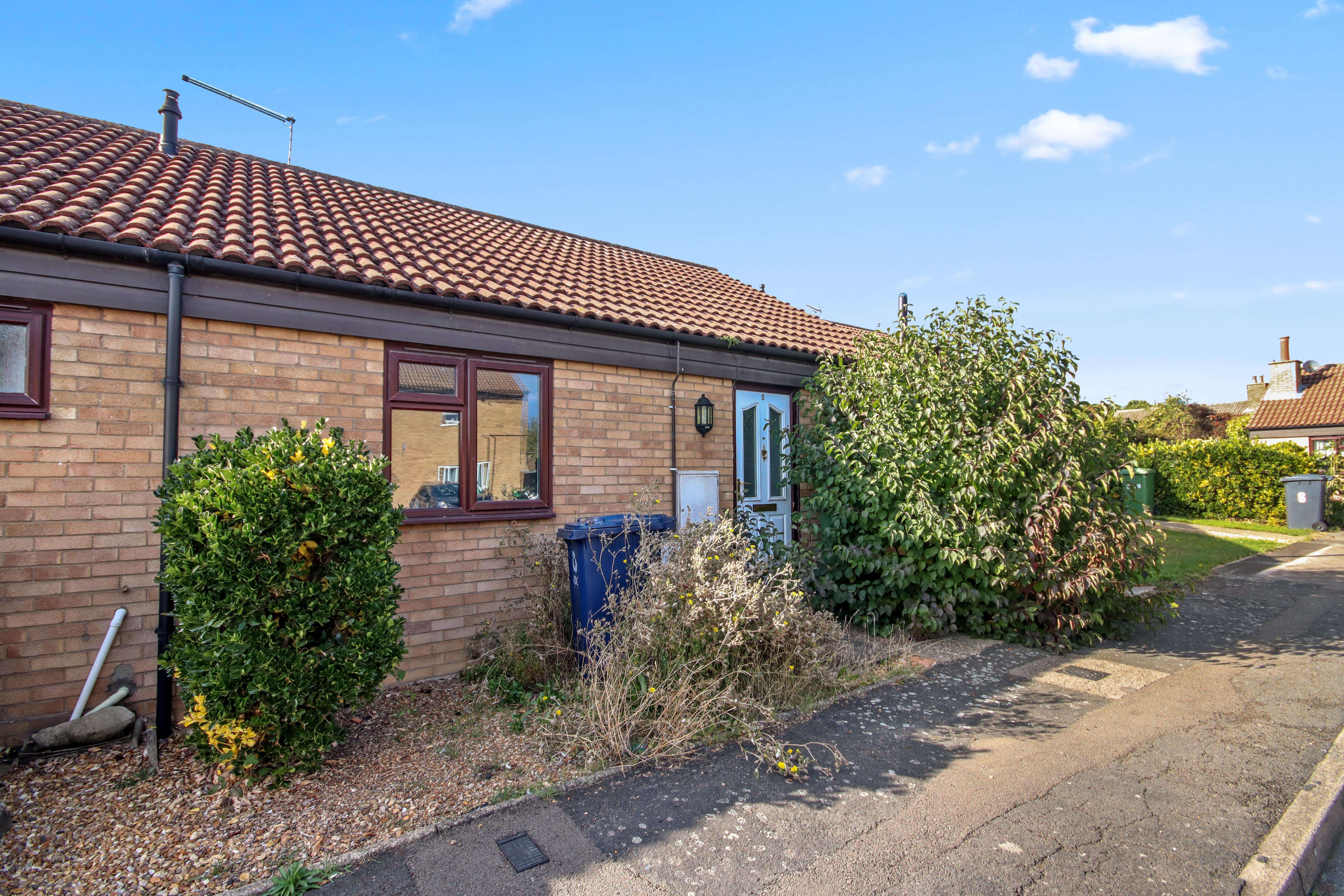 5 The Leys, Sawtry, Huntingdon, Cambridgeshire, PE28 5SE