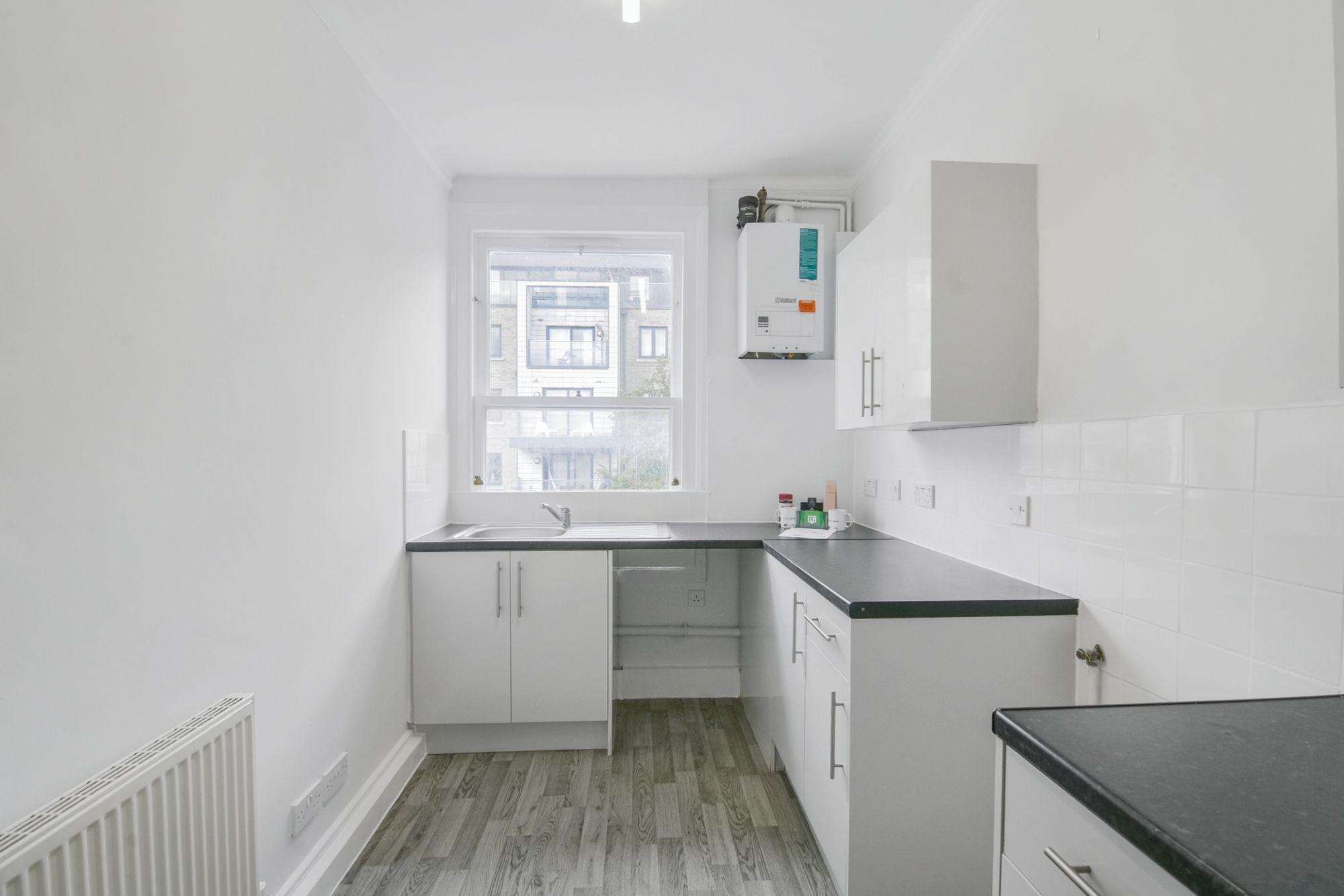Flat C, 197 Kilburn Park Road, London NW6 5LG