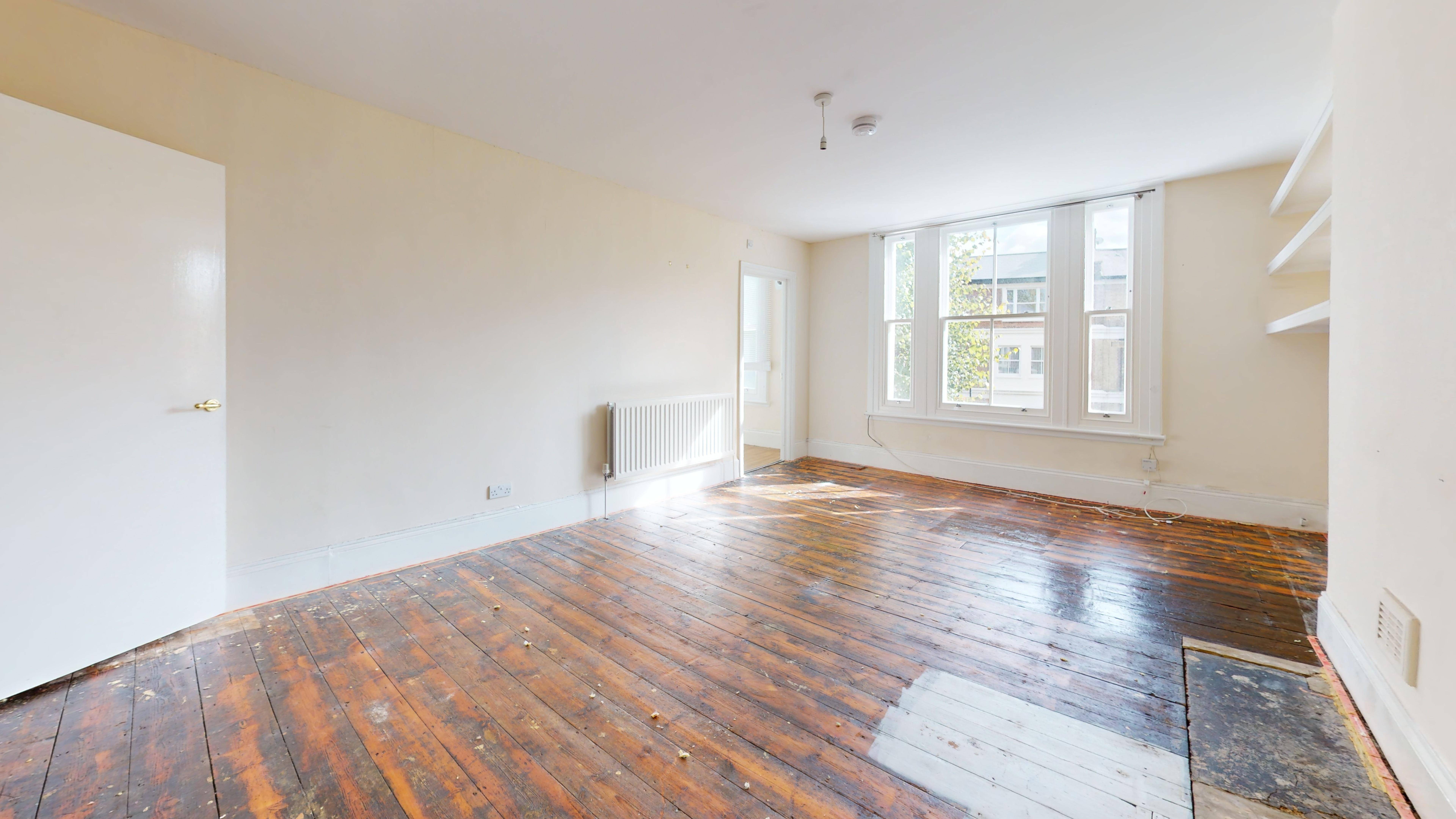 Flat B, 8 Pemberton Gardens, Upper Holloway, London N19 5RU