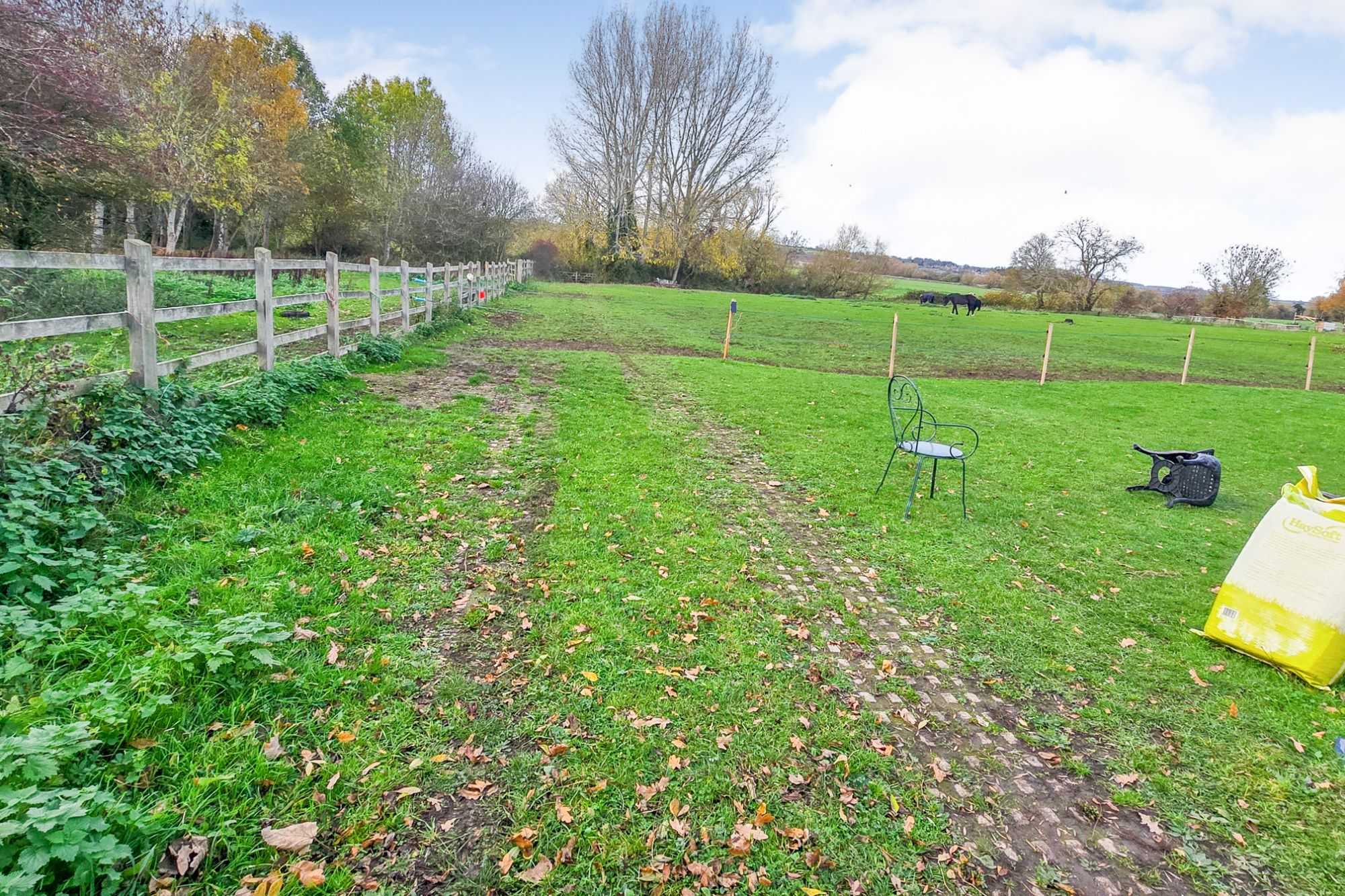 Land to the North and West of 19 Filgrave to A509, Filgrave, Milton ...