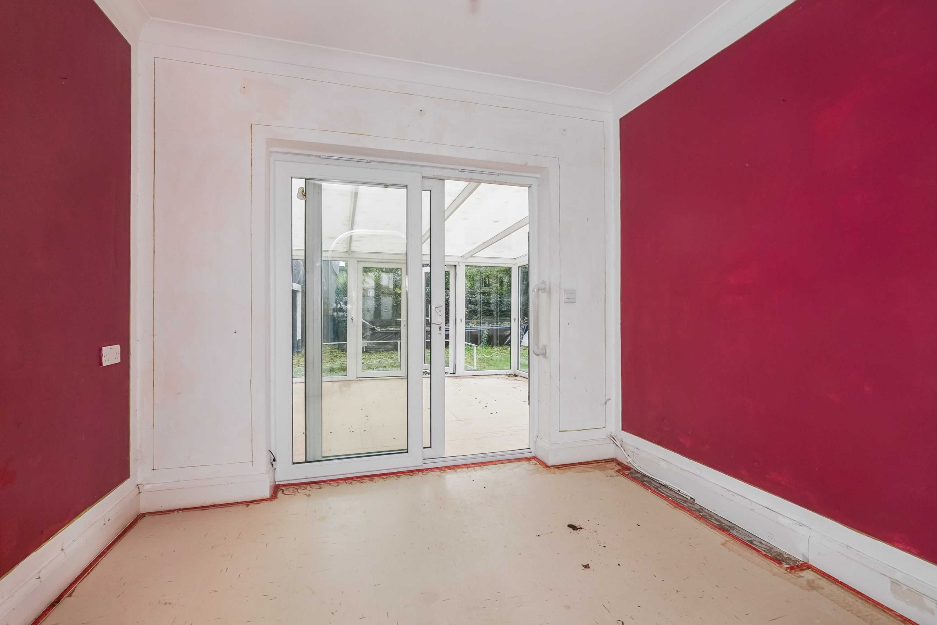 7 Greyhound Chase, Ashford, Kent, TN23 5LL