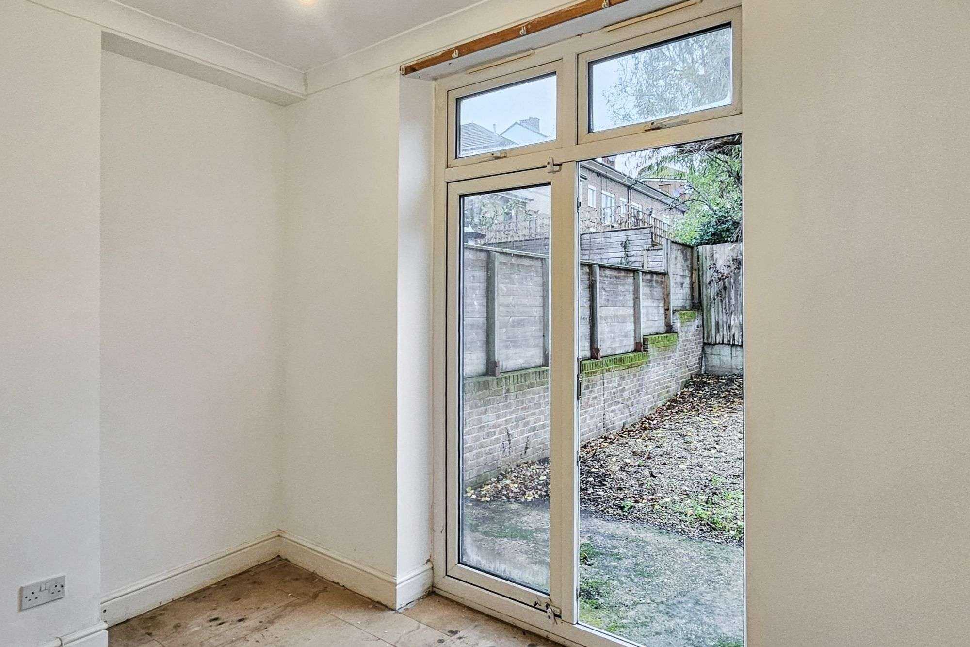 97A Stanlake Road, Shepherd's Bush, London W12 7HQ