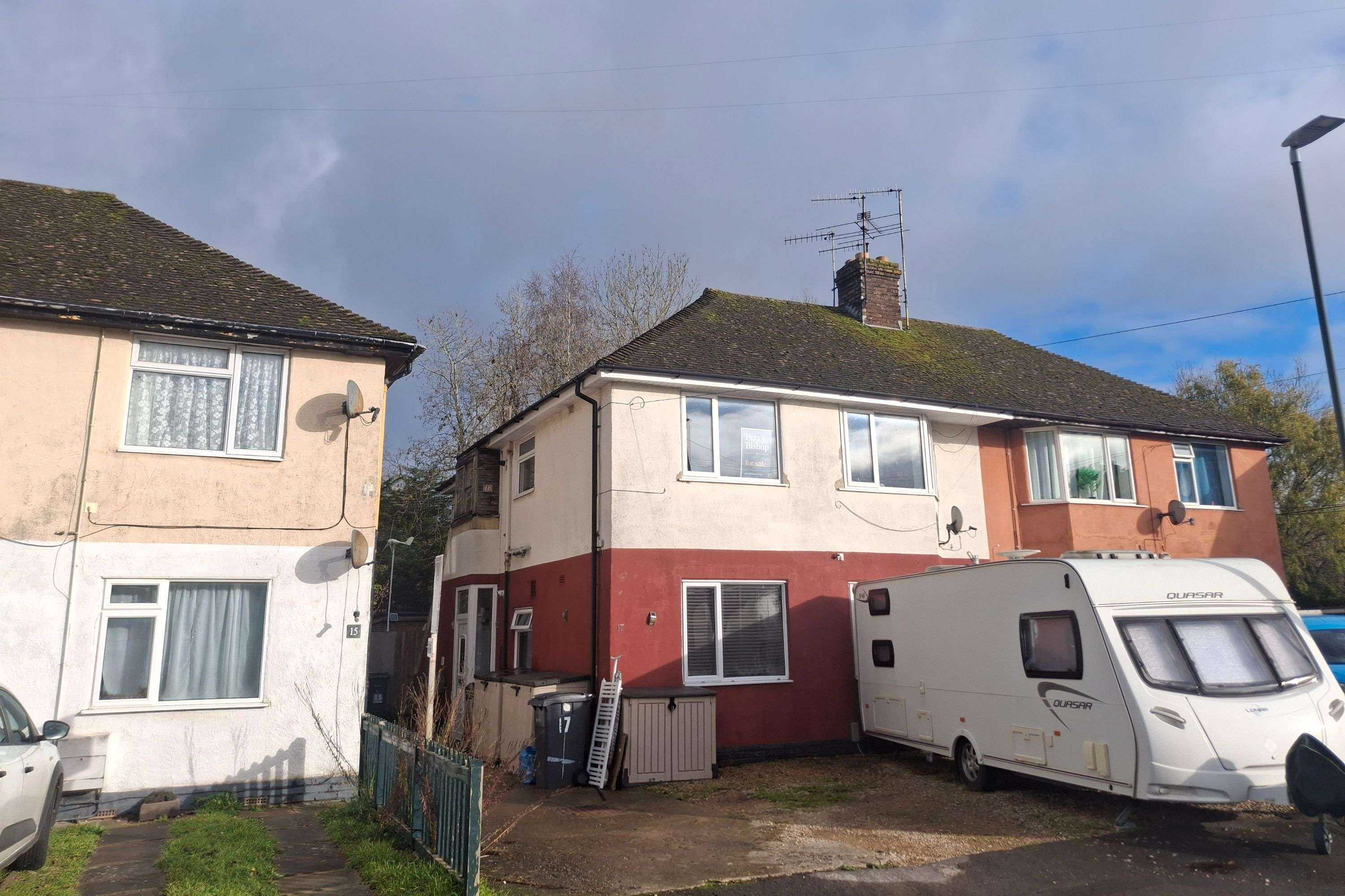 First Floor Flat, 18 Melmore Gardens, Cirencester, Gloucestershire, GL7 1NR