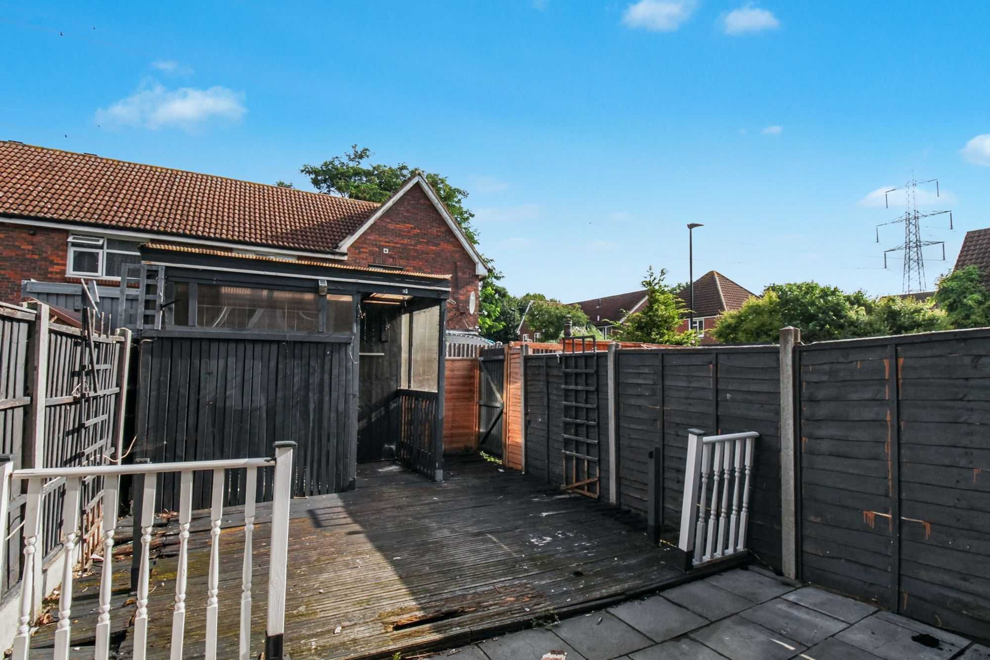 13 Oakley Close, Beckton, London E6 5RT