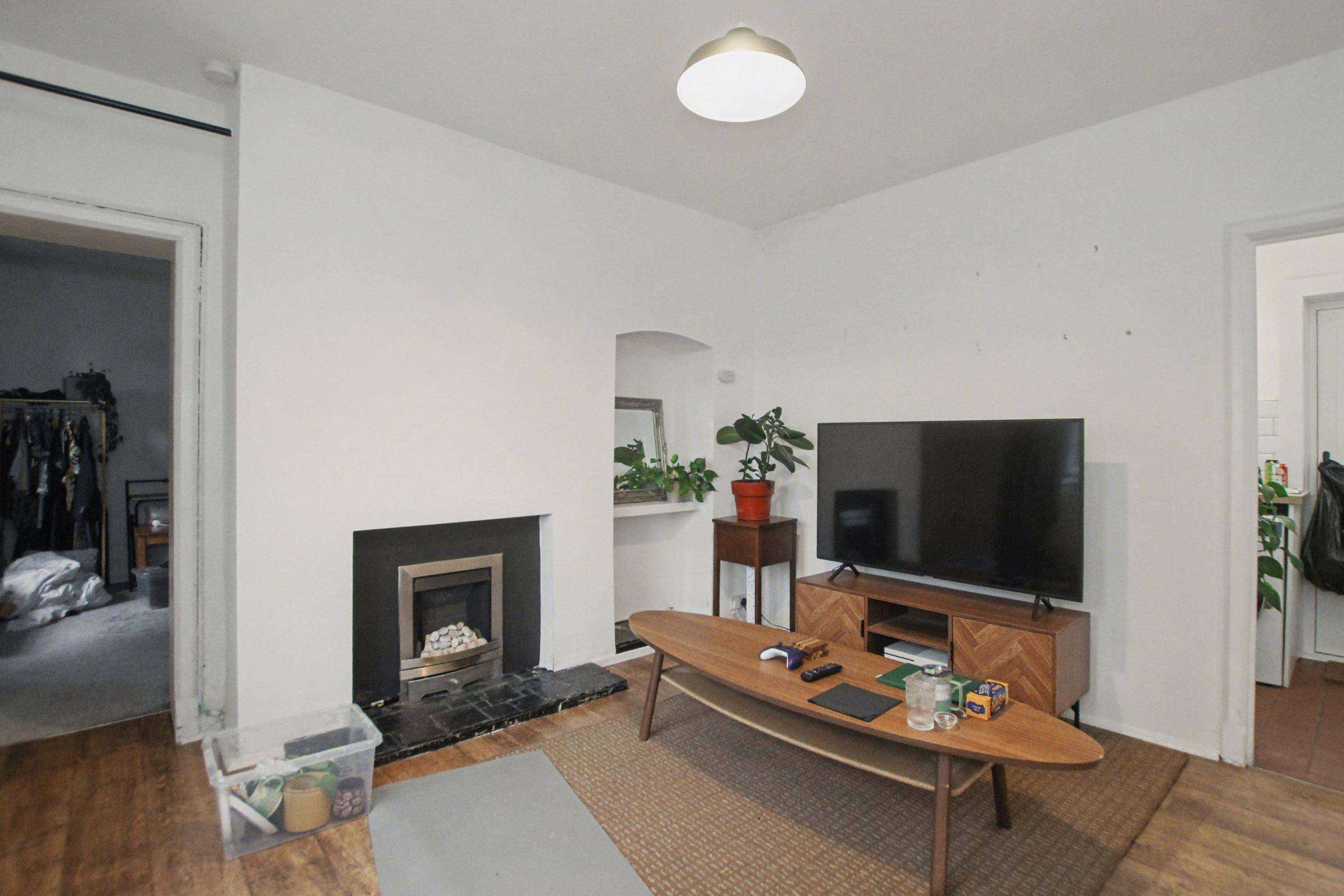 5/7 and 6/8 Barracks Square, Macclesfield, Cheshire SK11 8HF