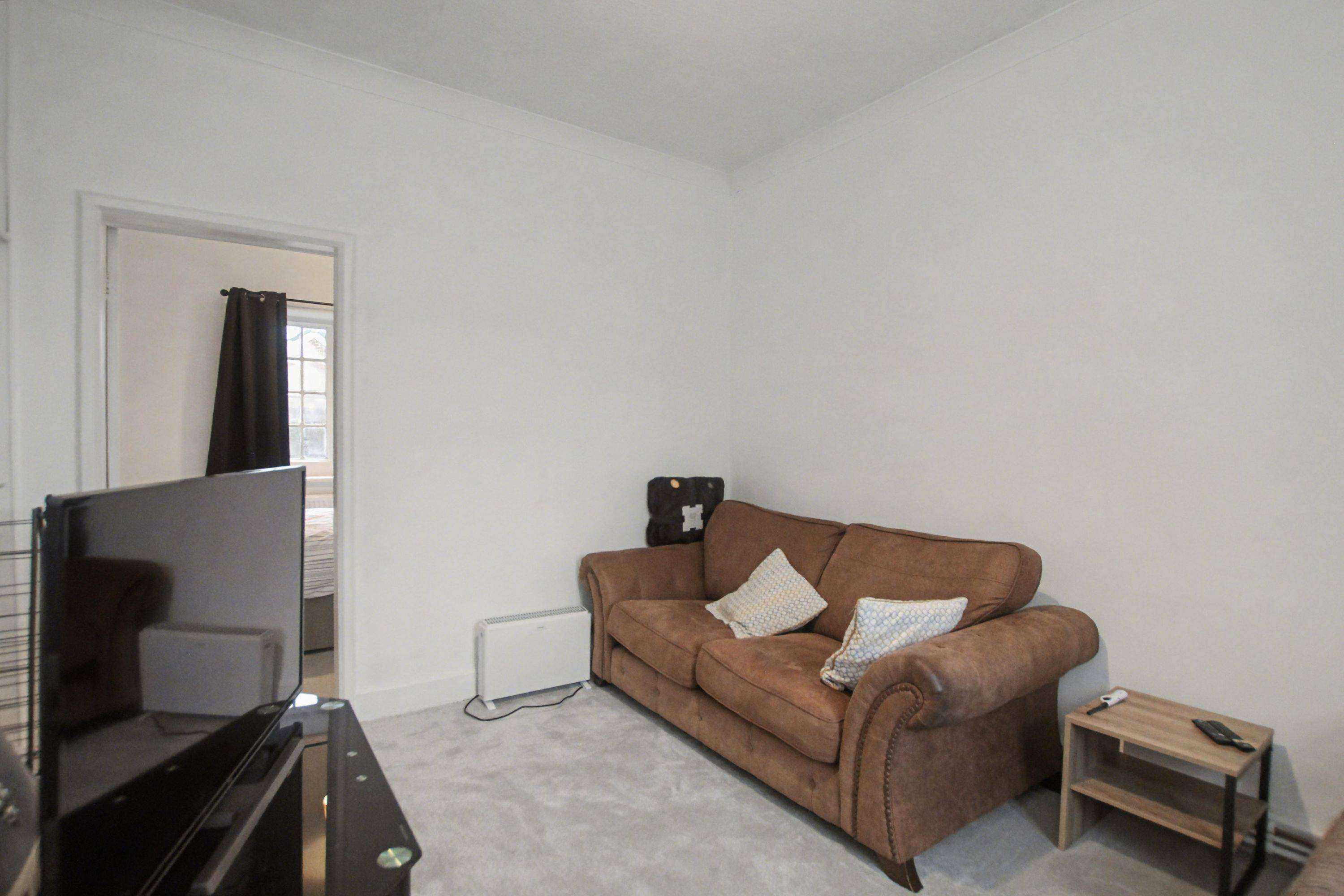 5/7 and 6/8 Barracks Square, Macclesfield, Cheshire SK11 8HF