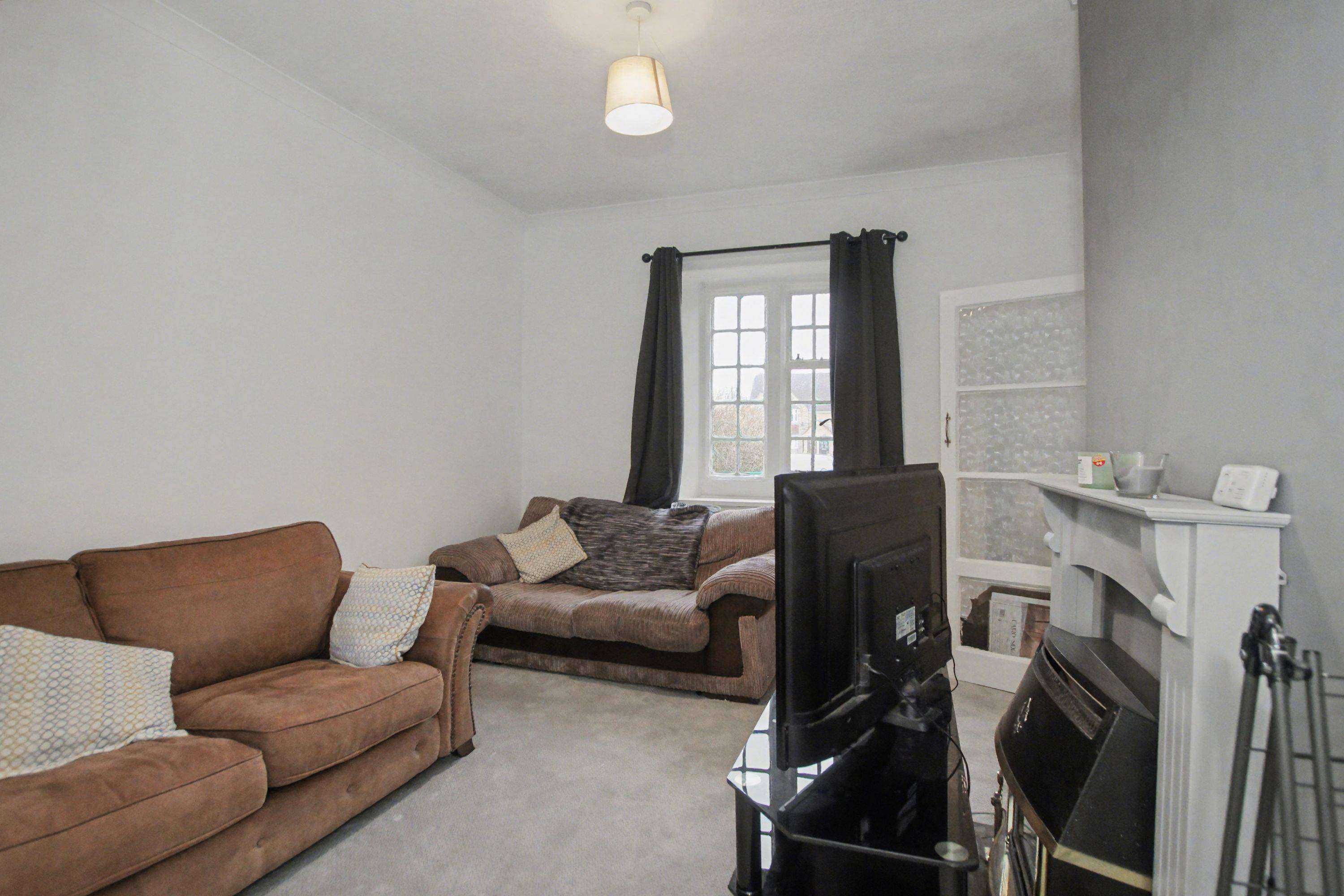 5/7 and 6/8 Barracks Square, Macclesfield, Cheshire SK11 8HF