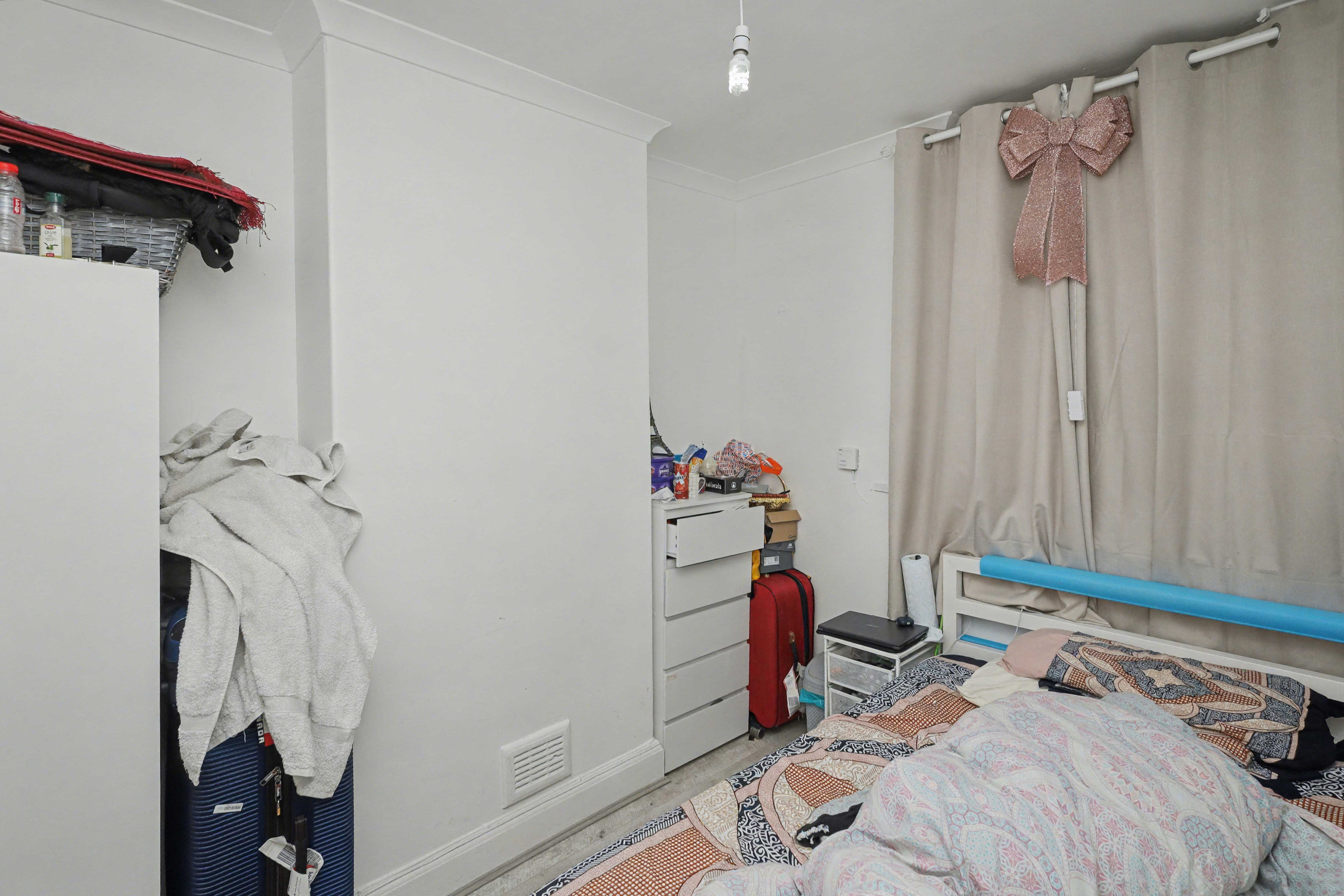 28a Goresbrook Road, Dagenham, Essex, RM9 6UR
