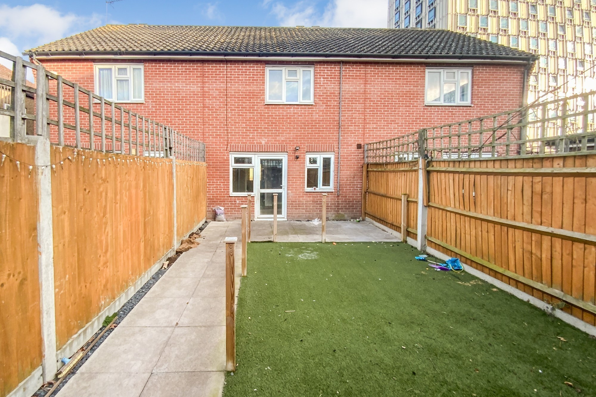4 Devonshire Road, Edmonton, London N9 8LU