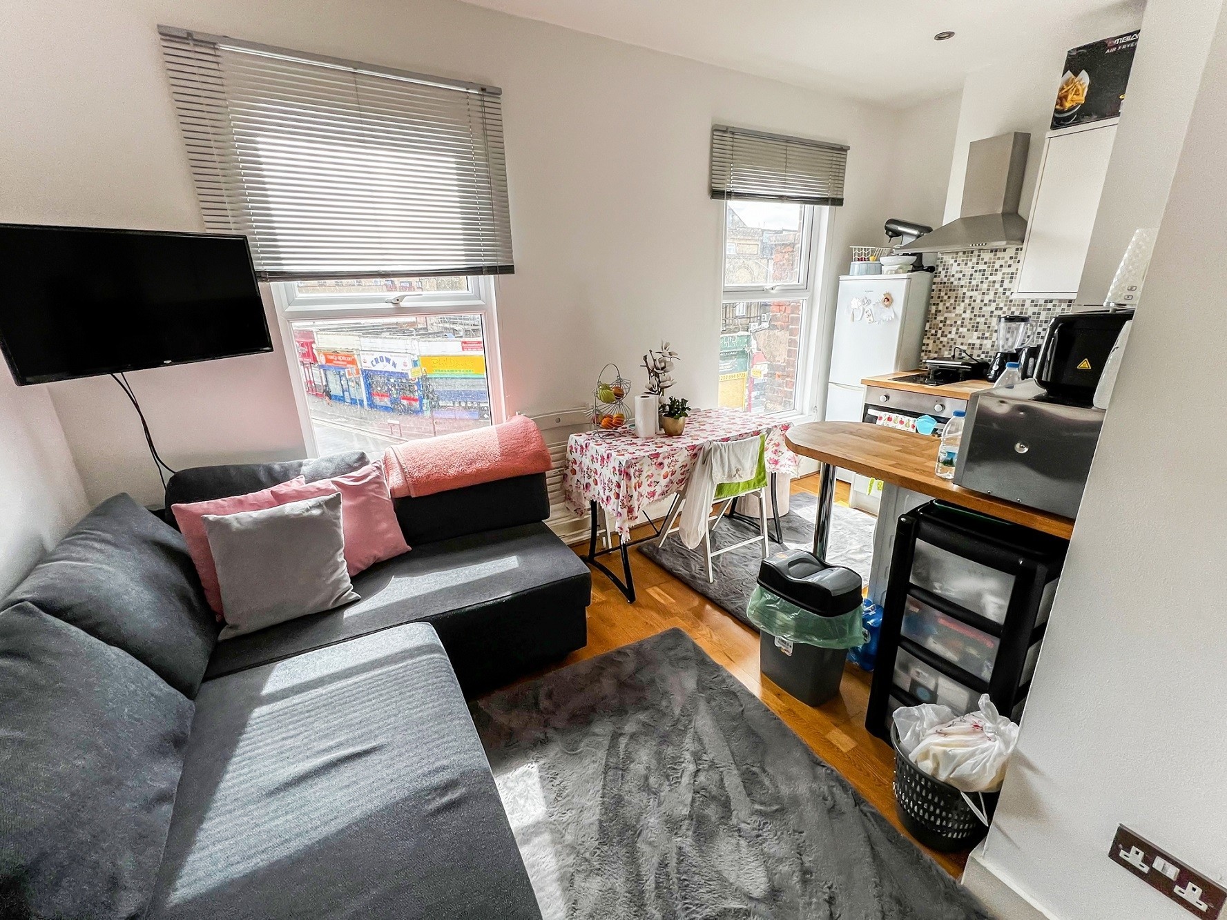 Flat 3, 325 Lea Bridge Road, Leyton, London E10 7LA