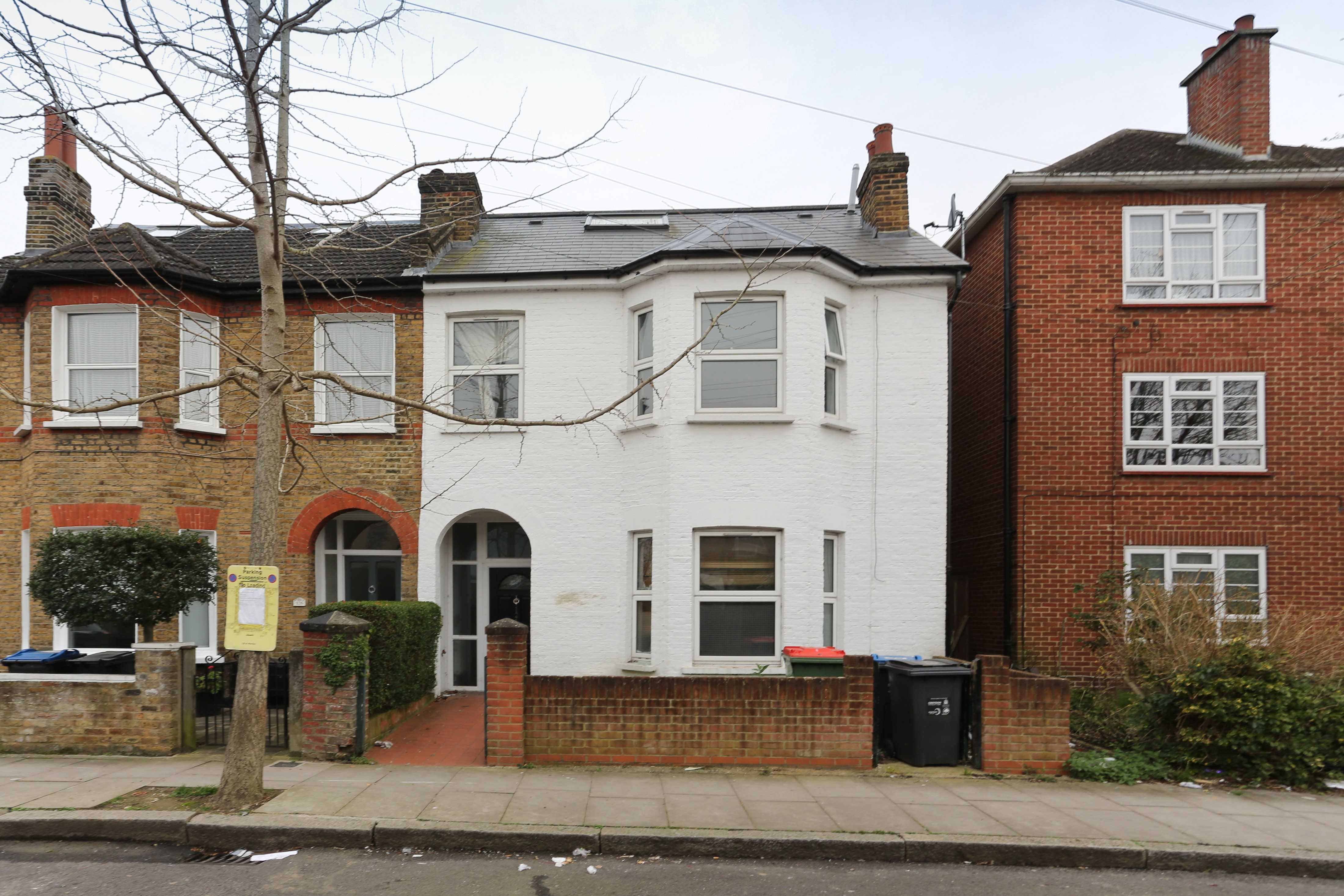124 Robinson Road, Tooting, London SW17 9DR