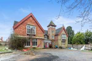 Savills Property Auctions | UK & London | Home